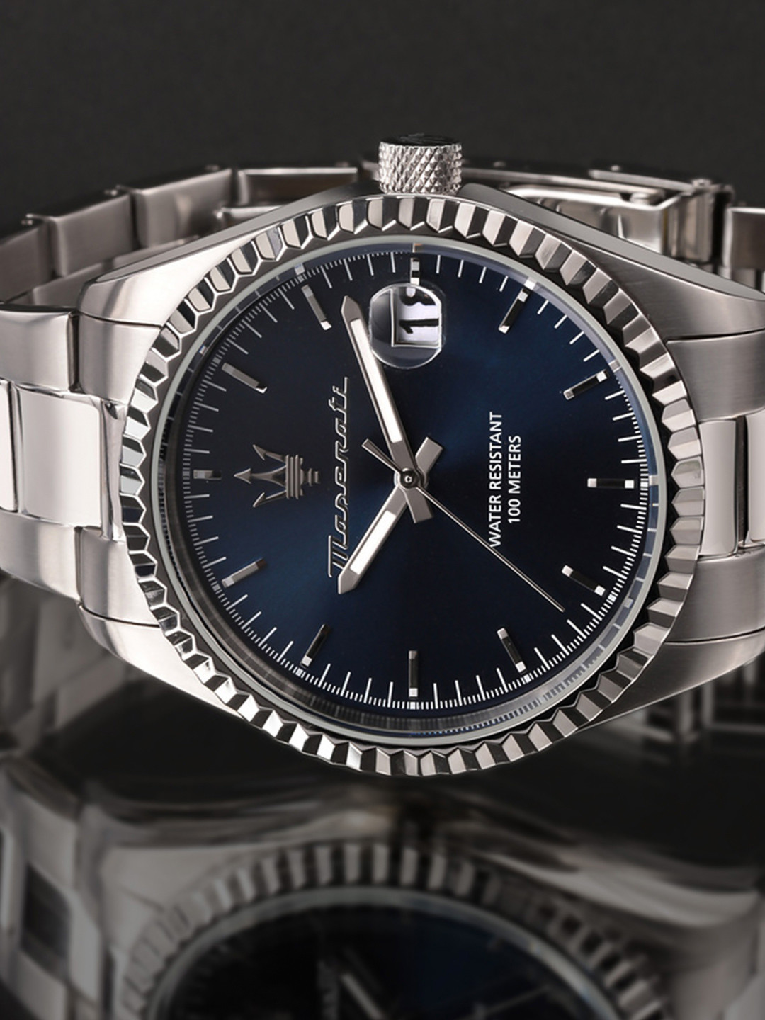 Buy Maserati Men Bracelet Style Straps Analogue Watch R8853100029 ...