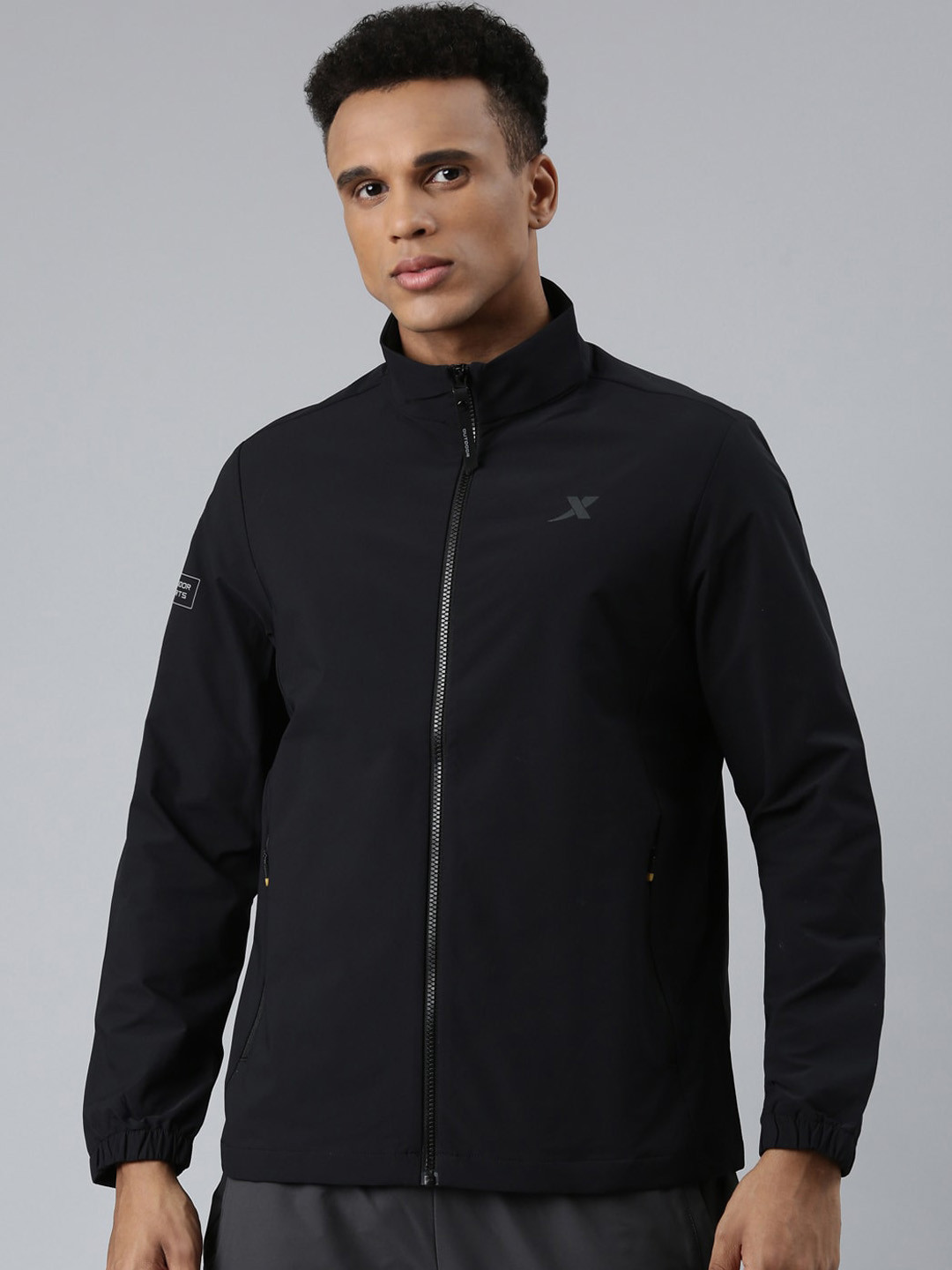 Buy Xtep Men Single Layer Windbreaker - Jackets for Men 23973698 | Myntra