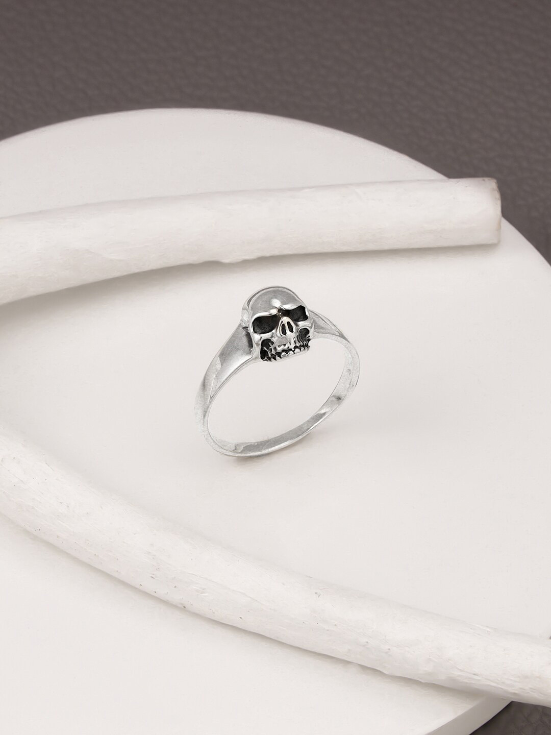 Buy GIVA Men Silver Plated Iconic Skull Finger Ring - Ring for Men ...