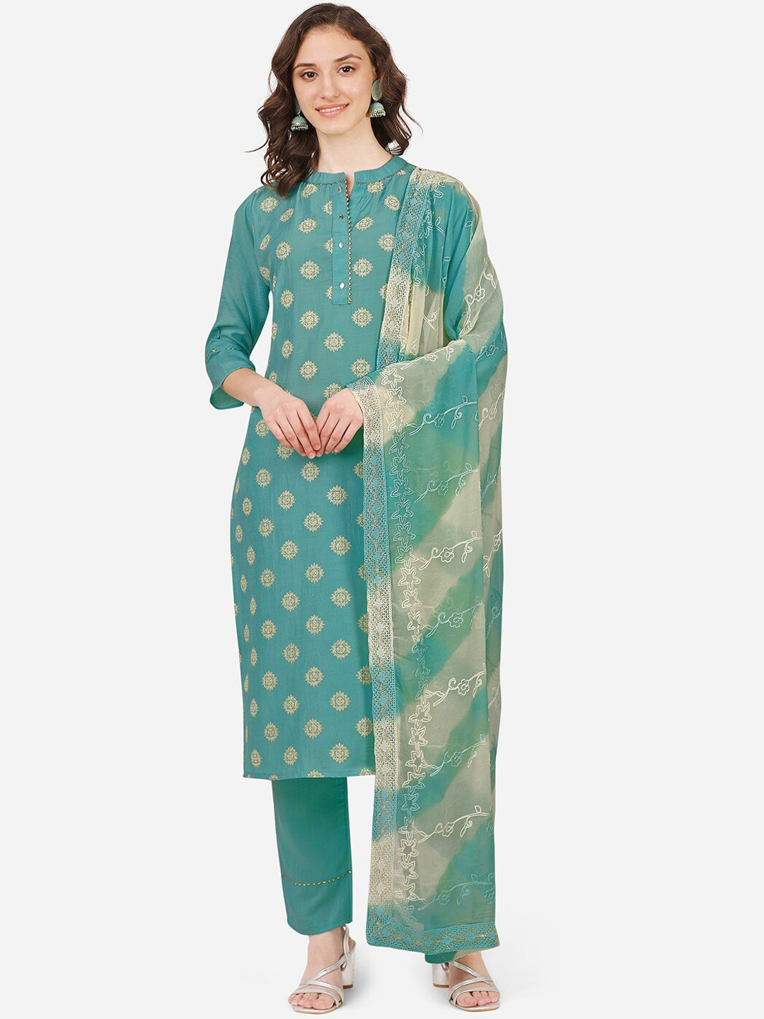 Buy STYLE SAMSARA Ethnic Motifs Embroidered Thread Work Kurta With ...