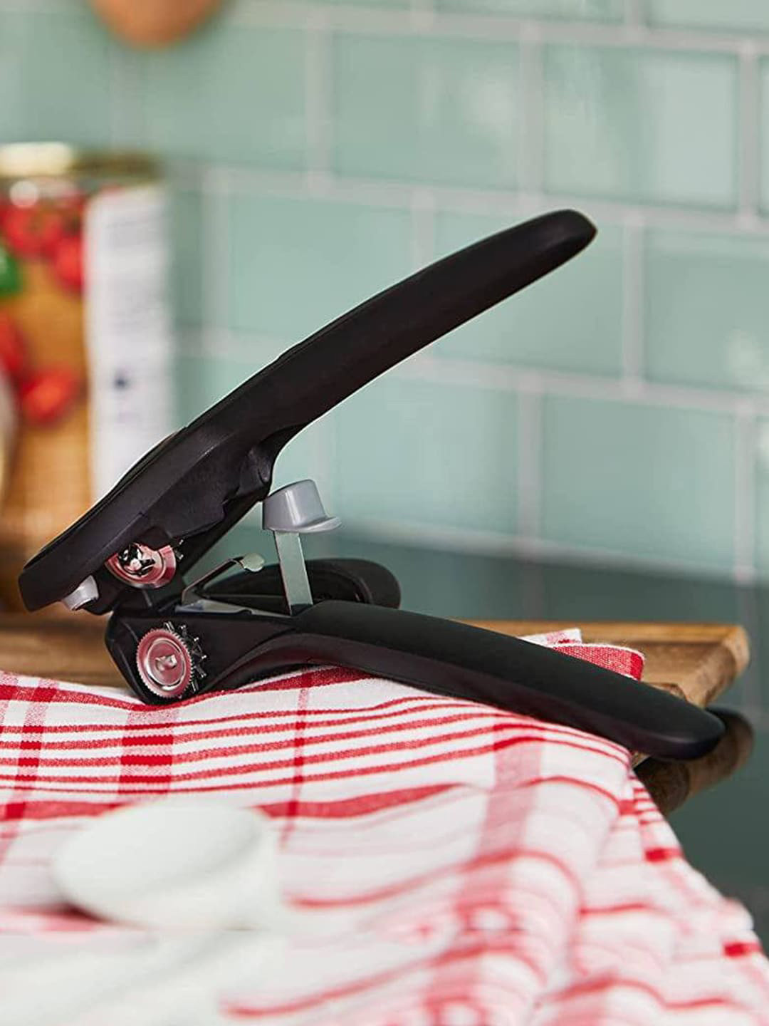 Buy OXO Black Stainless Steel Locking Can Opener With Lid Catch ...