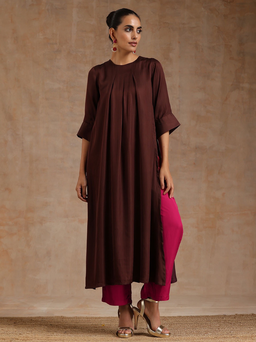 Buy TrueBrowns High Slit Kurta With Trousers - Kurta Sets for Women ...