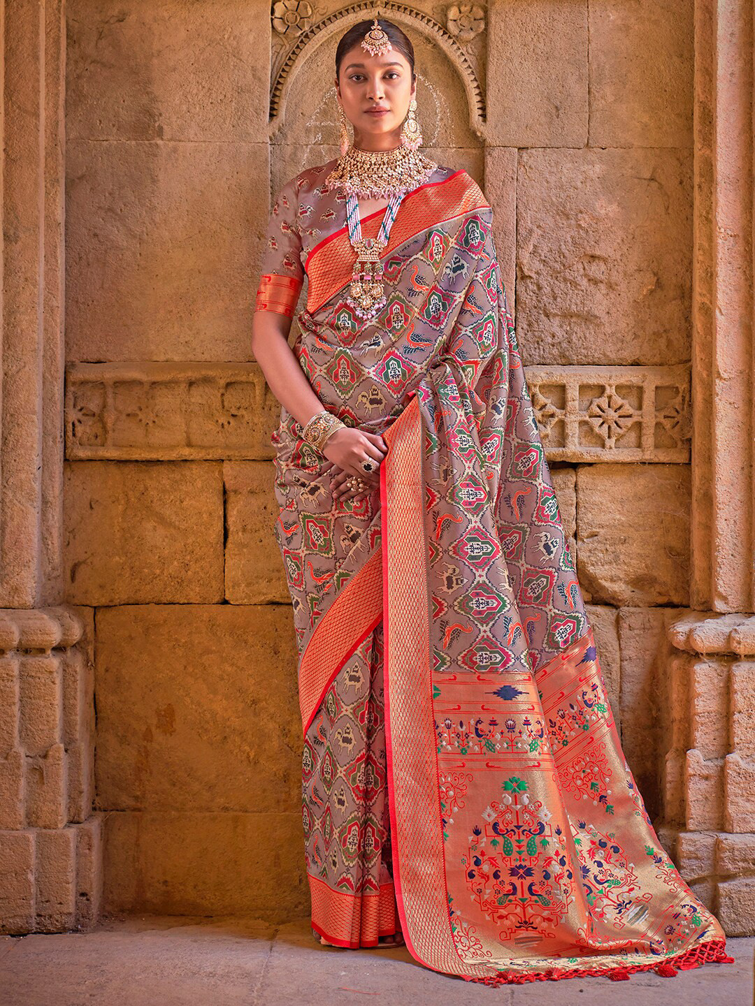 Buy Saree Mall Woven Design Zari Silk Blend Banarasi Sarees - Sarees ...