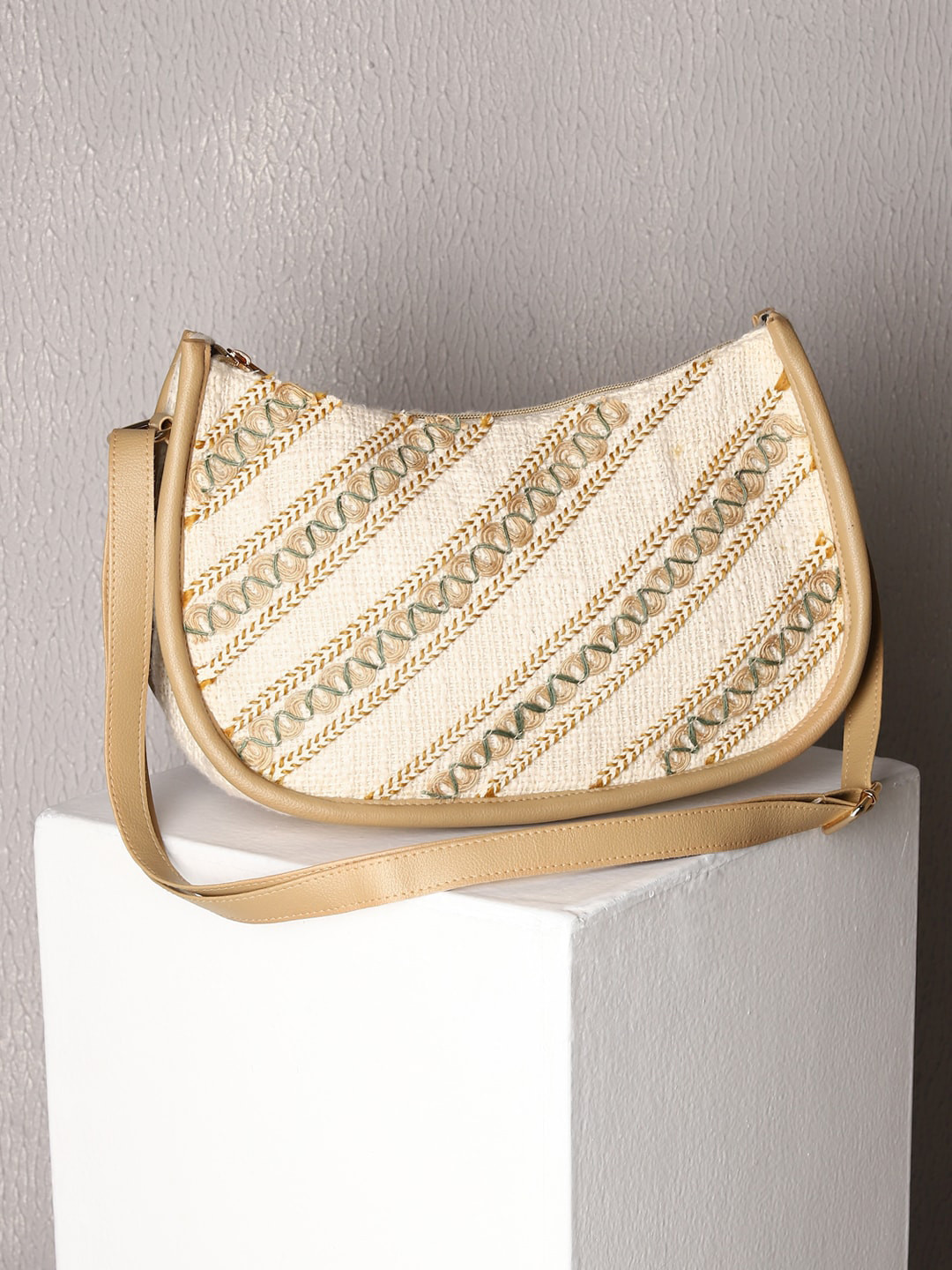 Buy DEEBACO Textured Jacquard Structured Shoulder Bag - Handbags for ...