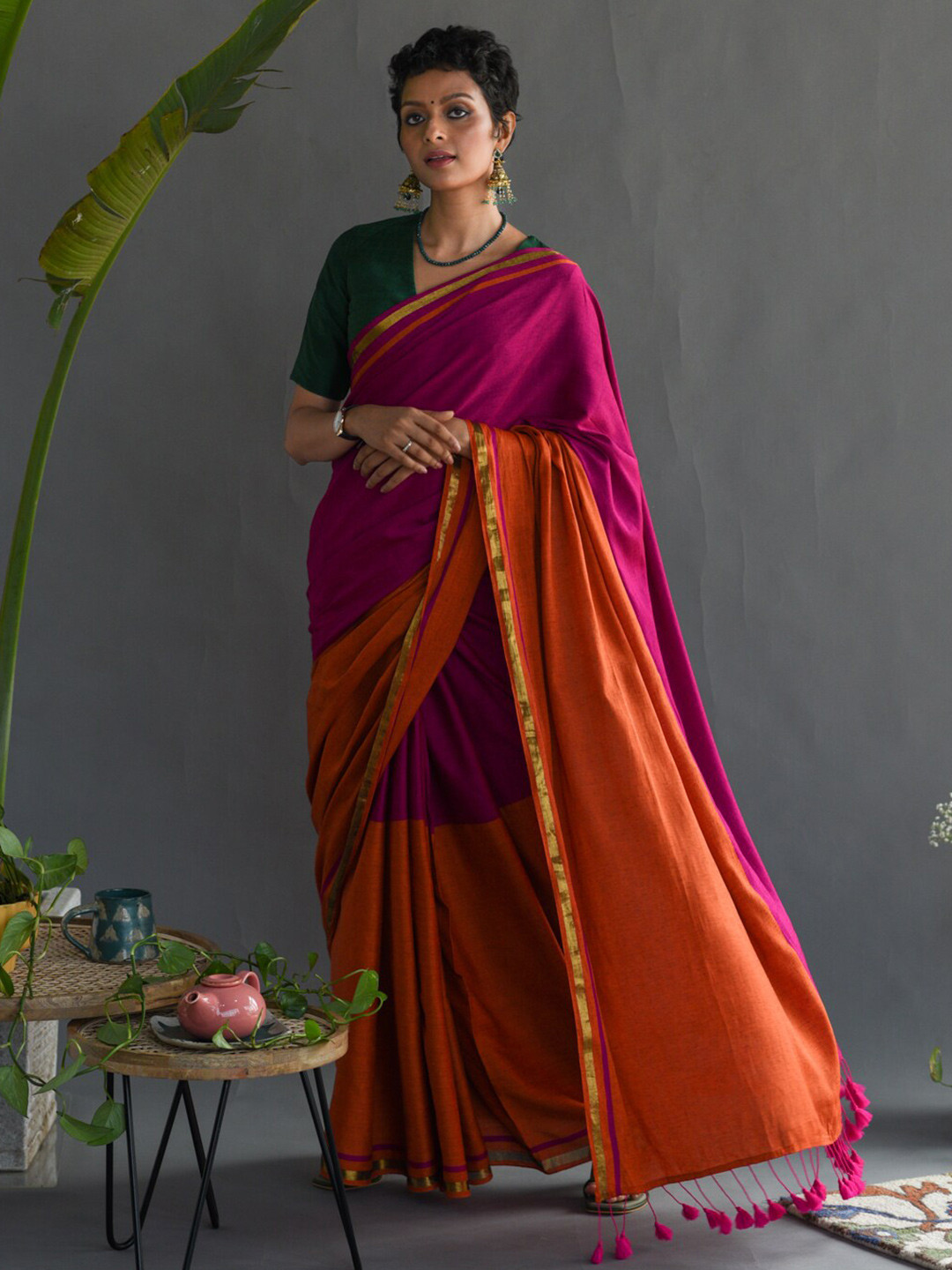 Buy Suta Colourblocked Zari Saree - Sarees for Women 24181730 | Myntra