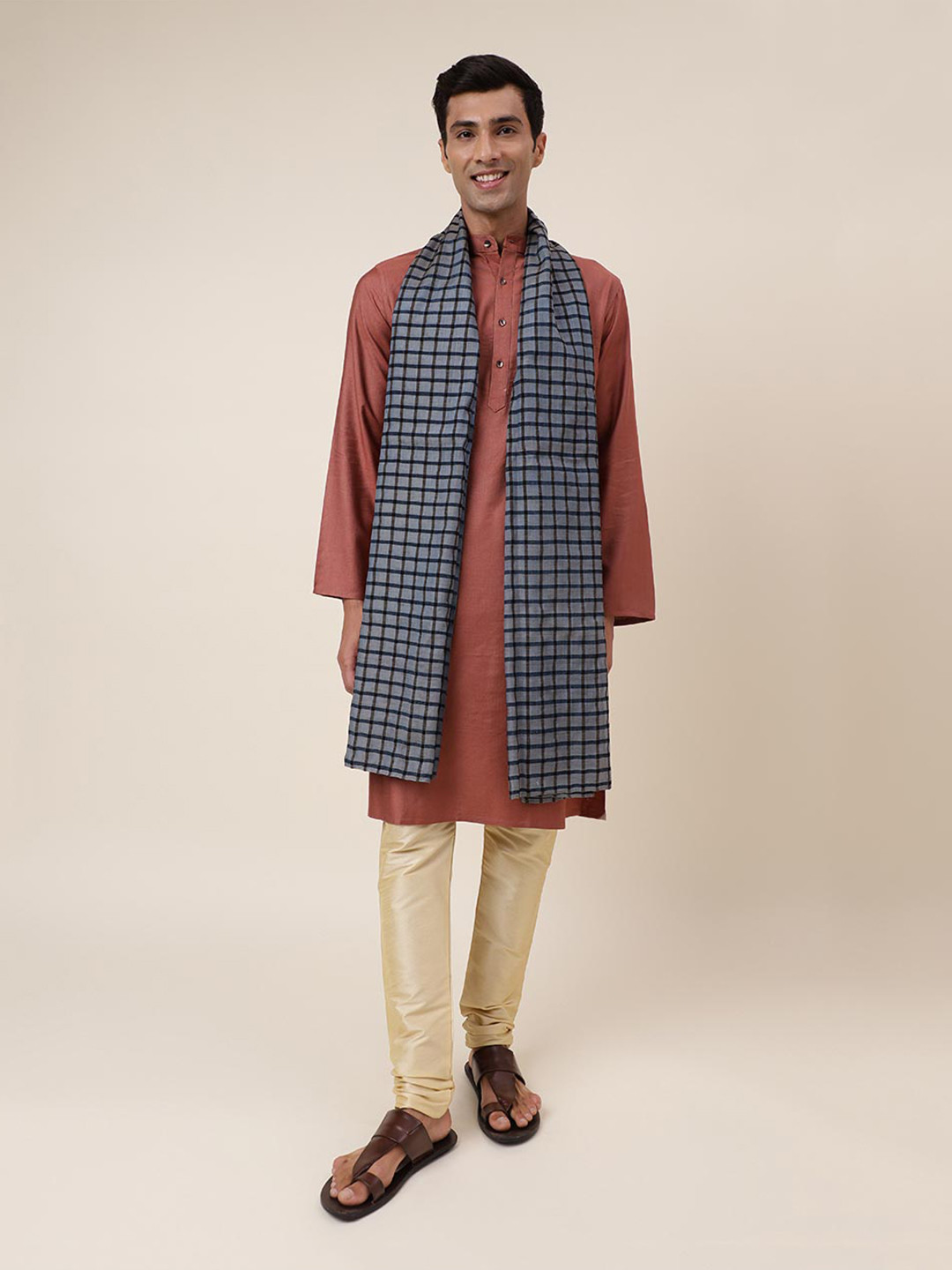 Buy Fabindia Checked Stole - Stoles for Men 24261626 | Myntra