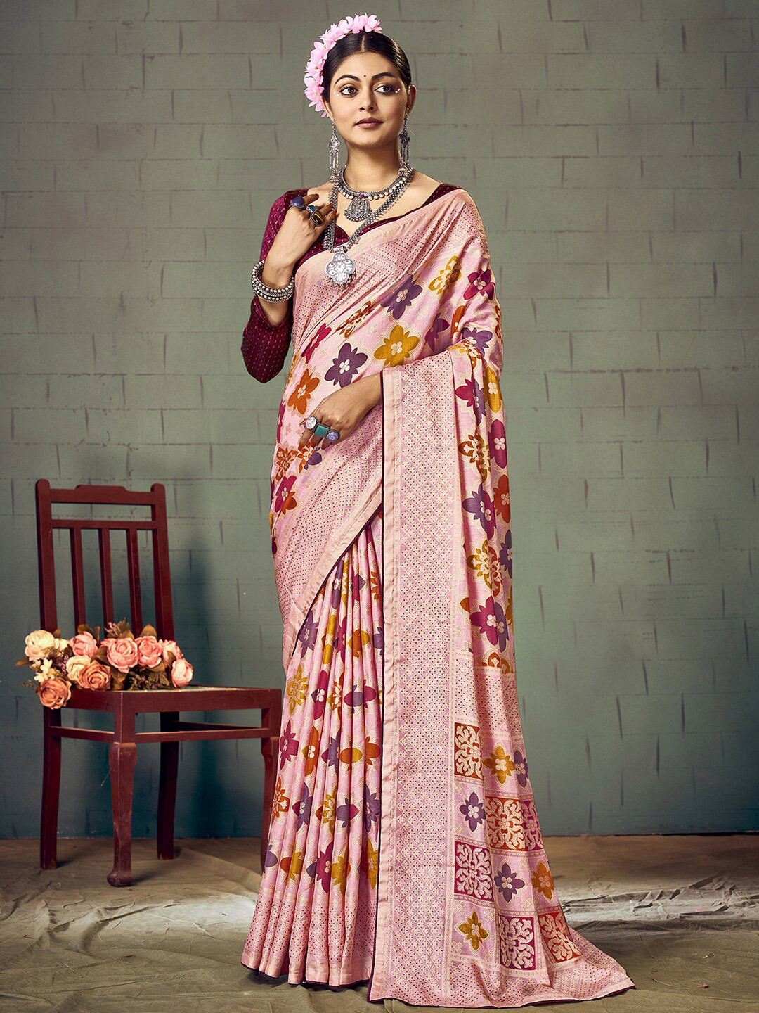 Buy Mitera Pink & Purple Ethnic Motifs Printed Zari Brasso Saree ...