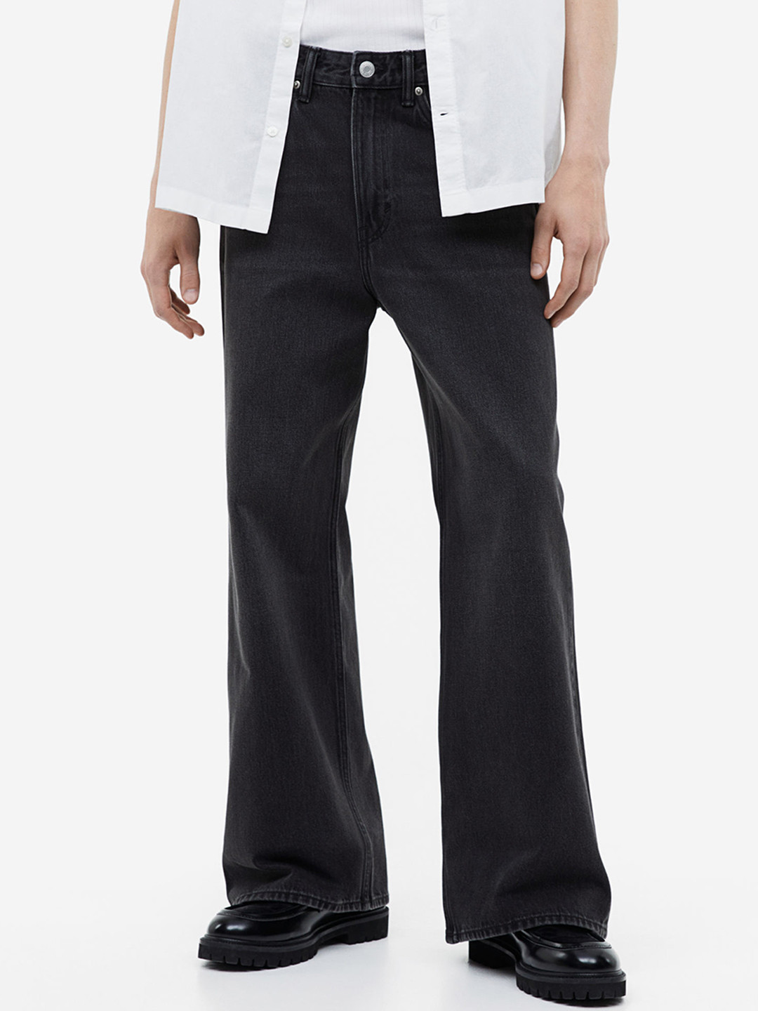Buy H&M Men Bootcut Loose Jeans - Jeans for Men 24320718 | Myntra