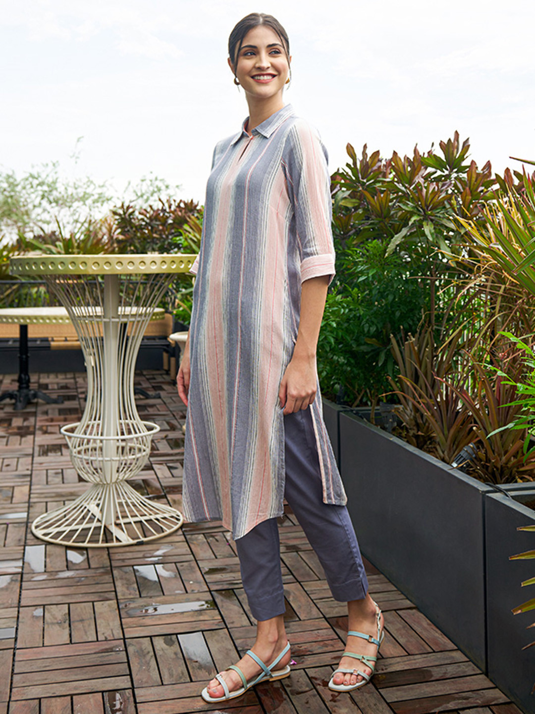 Buy AURELIA Striped Shirt Neck Kurta - Kurtas for Women 24342734 | Myntra