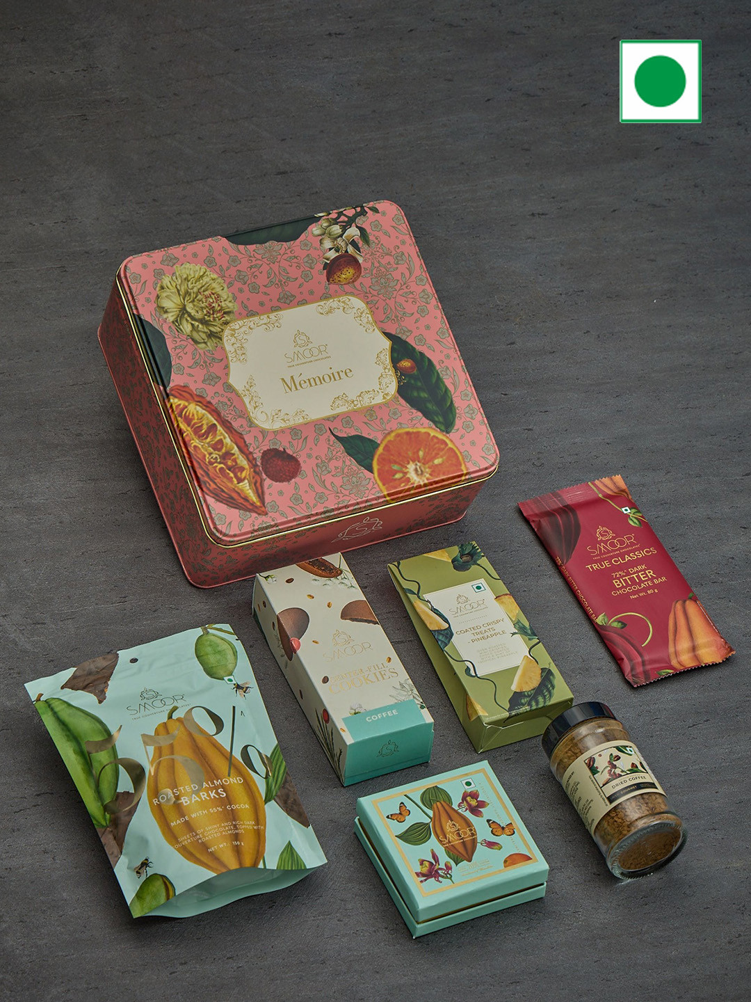 Buy SMOOR Memoire Tin Chocolate Hamper - Chocolate Gifts for Unisex ...