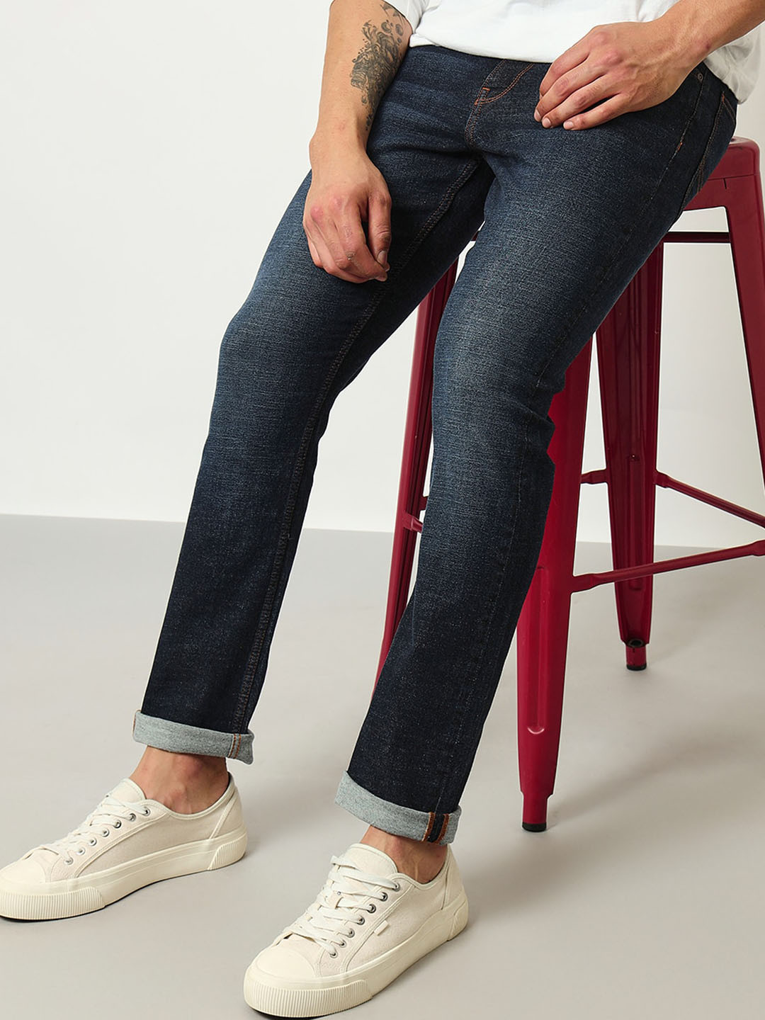 Buy Lee Men Rodeo Straight Fit Mid Rise Clean Look Light Fade ...