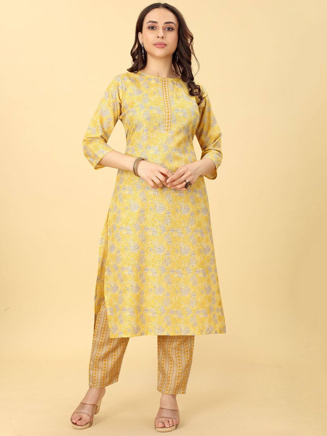 Buy Bridha Ethnic Motif Printed Regular Kurta With Trousers - Kurta ...