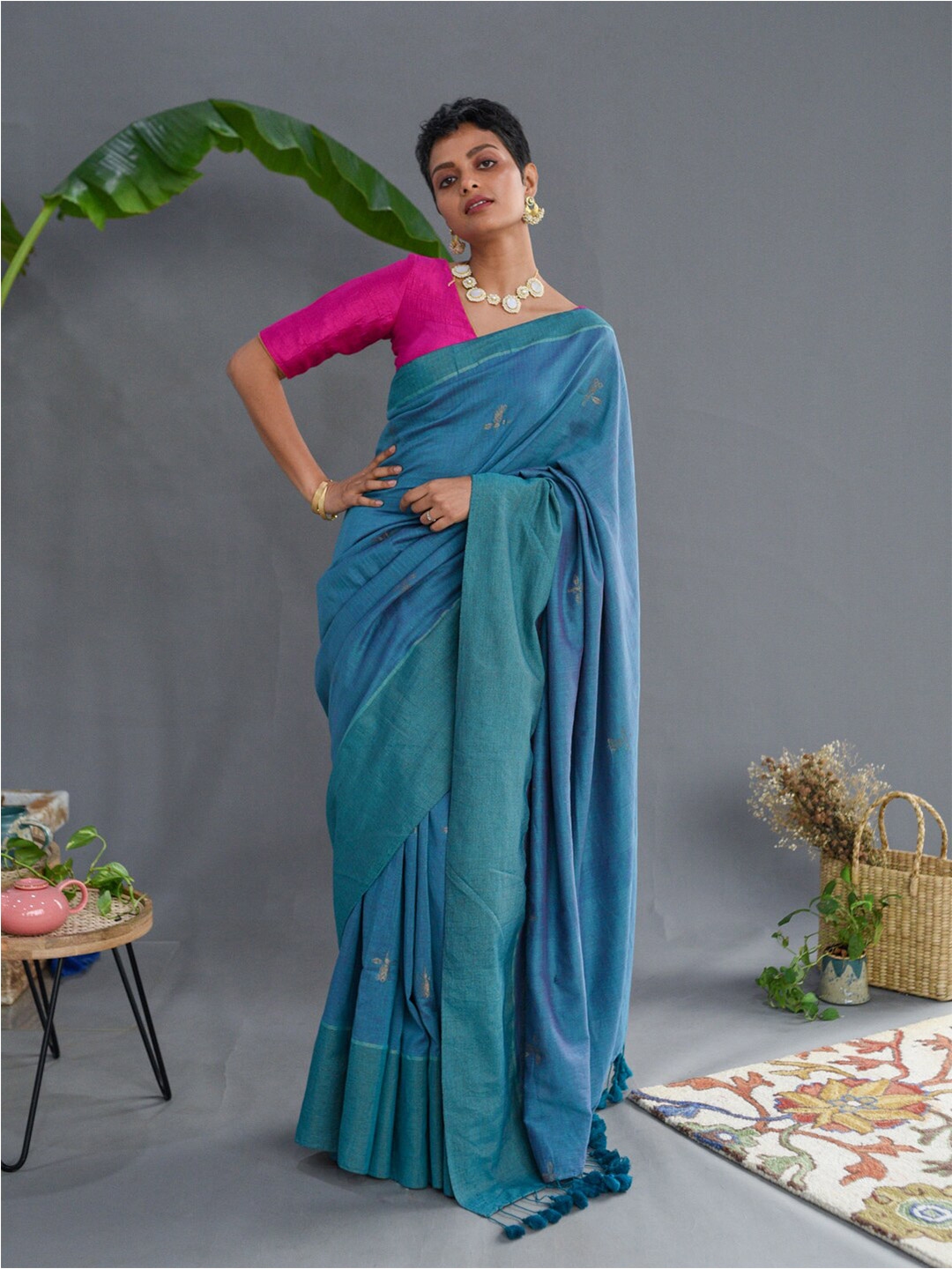 Buy Suta Turquoise Blue & Gold Toned Floral Woven Design Zari Pure ... Buy Suta Turquoise Blue & Gold Toned Floral Woven Design Zari Pure ...
