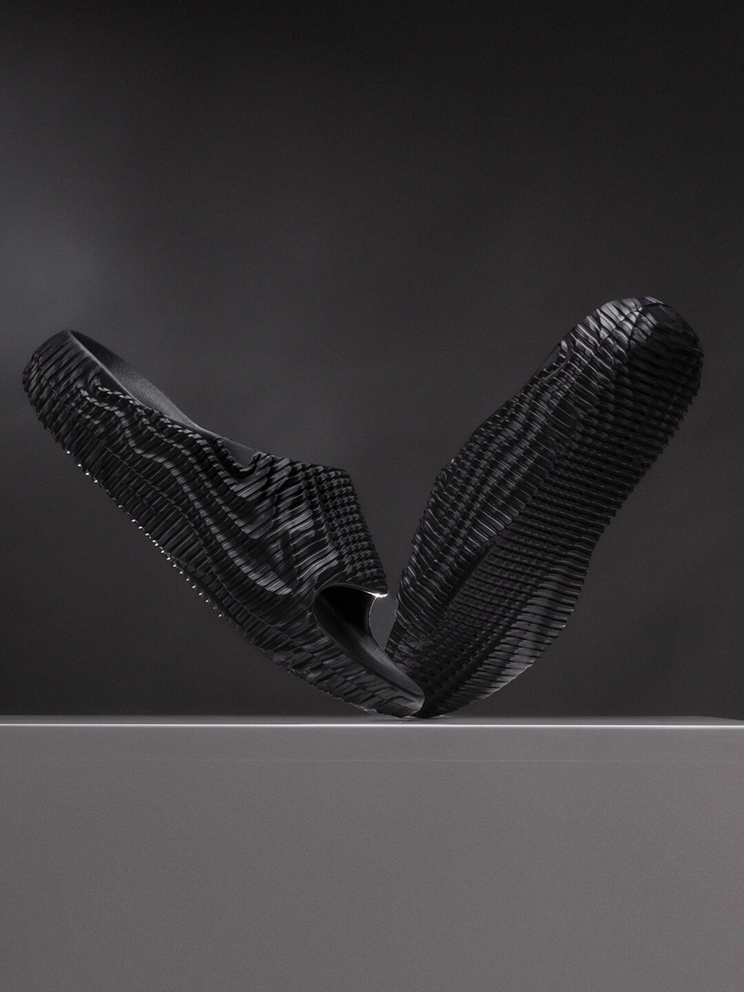 Buy Red Tape Men Textured Slip Resistance Sliders - Flip Flops for Men ...