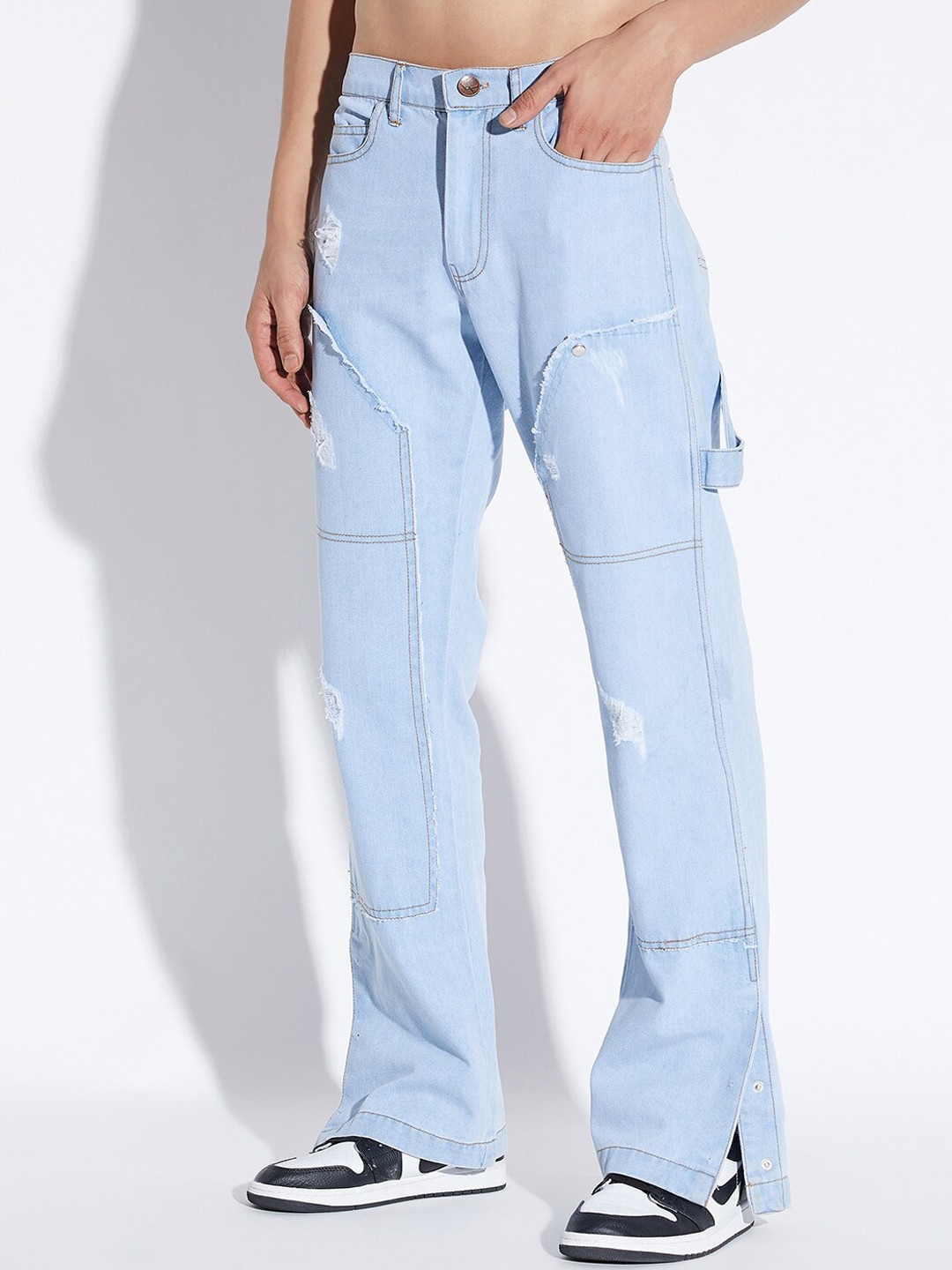 Buy FUGAZEE Men Blue Relaxed Fit Mid Rise Mildly Distressed Light Fade ...