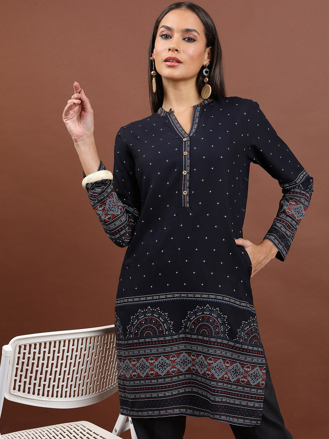 Buy Vishudh Mandarin Collar Ethnic Motifs Printed Tunic - Tunics for ...
