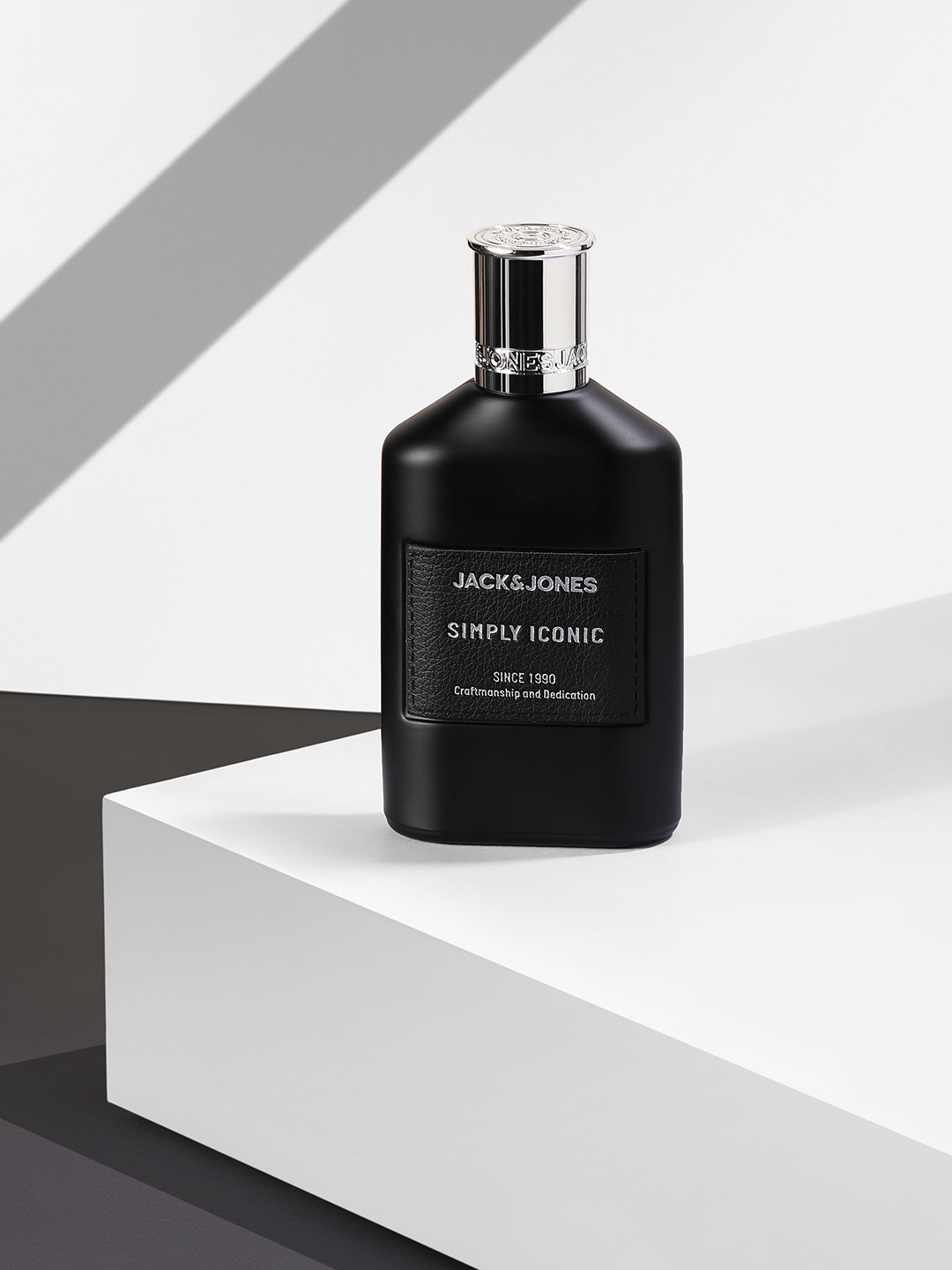 Buy Jack & Jones Simply Iconic Men Eau De Toilette Perfume 75ml - Perfume for Men 24587616 | Myntra