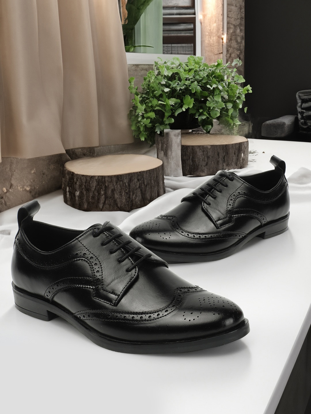 Buy Carlton London Men Textured Leather Formal Borgues Shoes - Formal ...