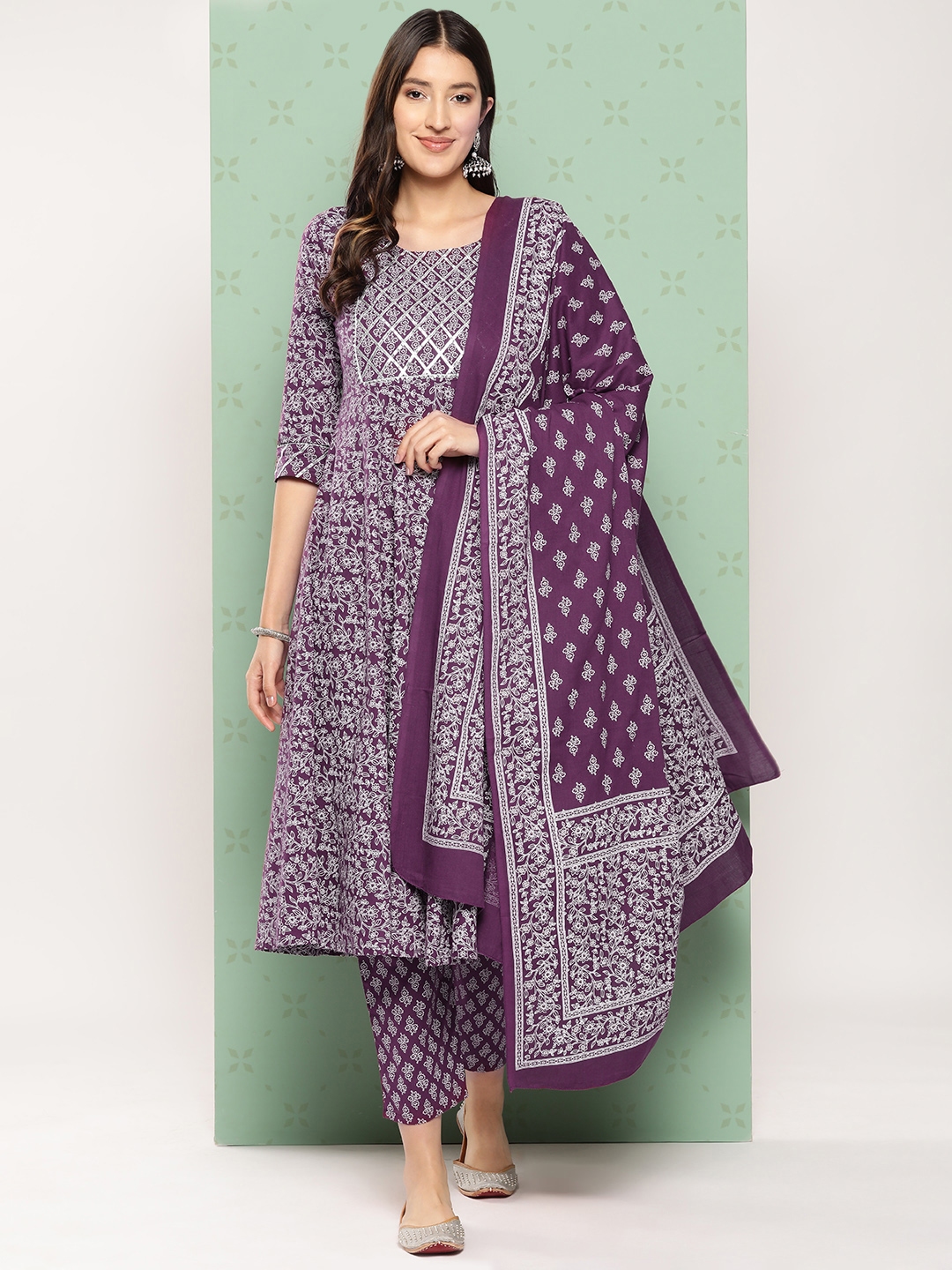 Buy Kalini Women Ethnic Motifs Printed Empire Gotta Patti Kurta With