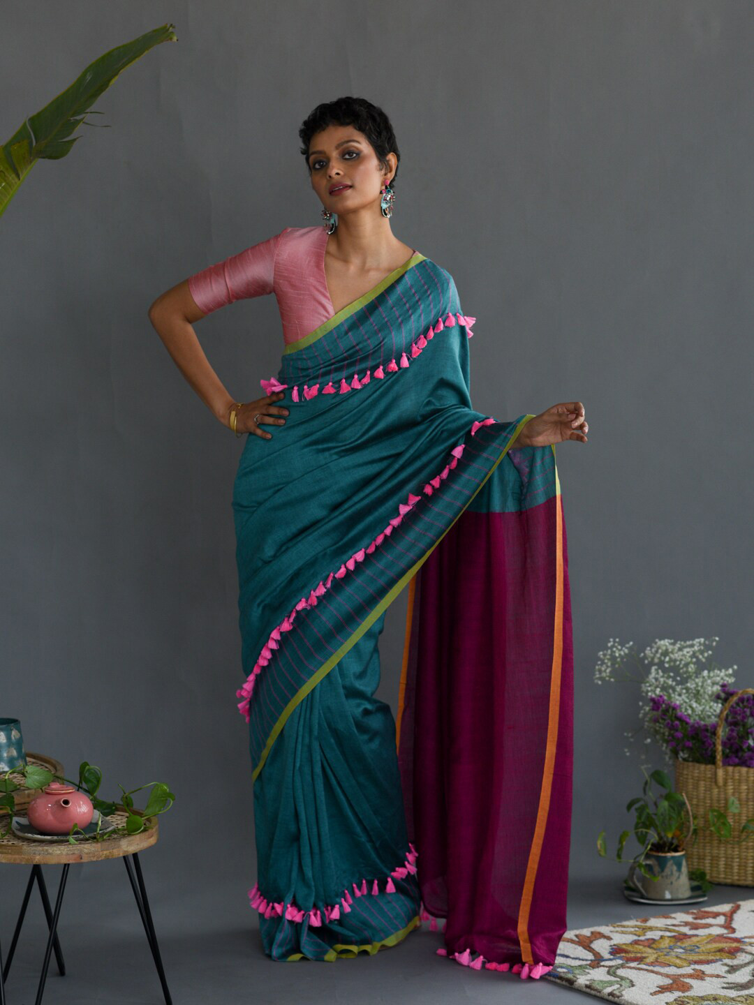 Buy Suta Colourblocked Saree - Sarees for Women 24623684 | Myntra