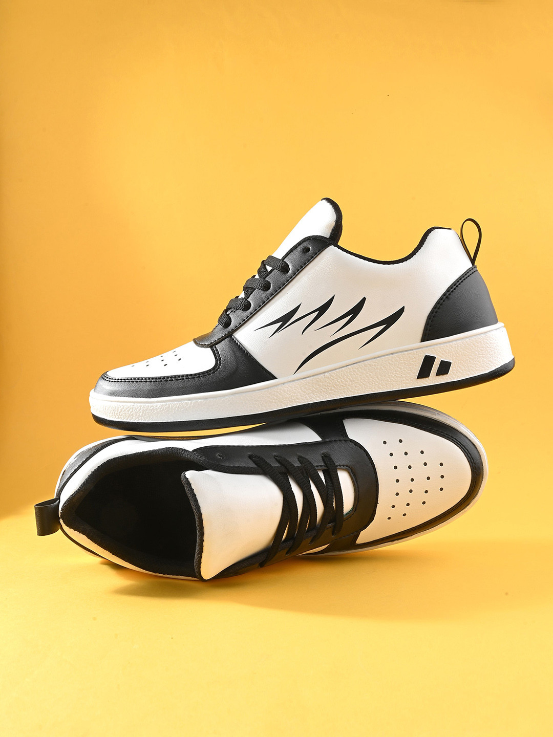 Buy BUCIK Men Colourblocked Moisture Wicking Lightweight Sneakers ...