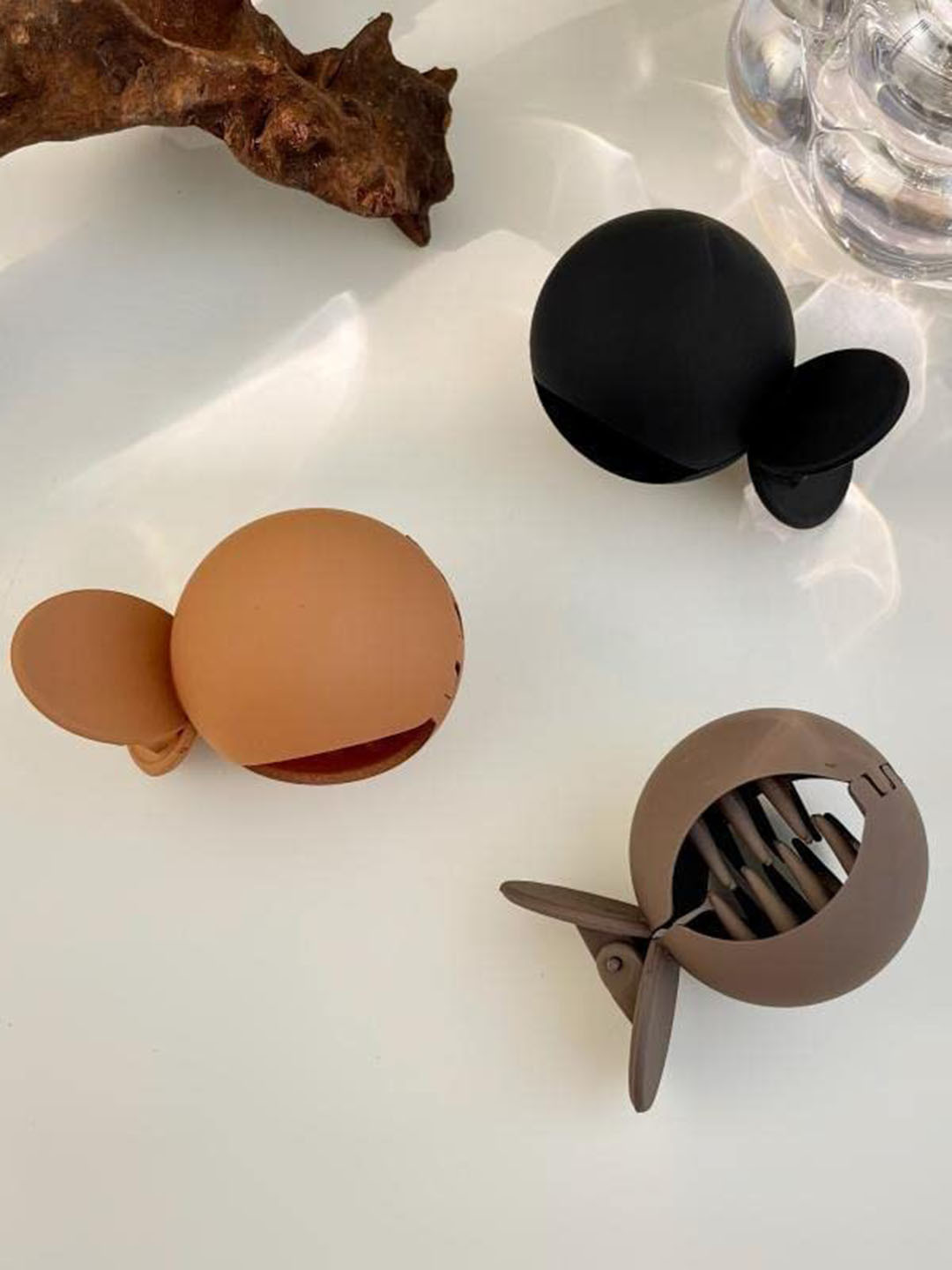 Buy CHRONEX Set Of 4 Assorted Hair Claw Clips - Hair Accessory for ...