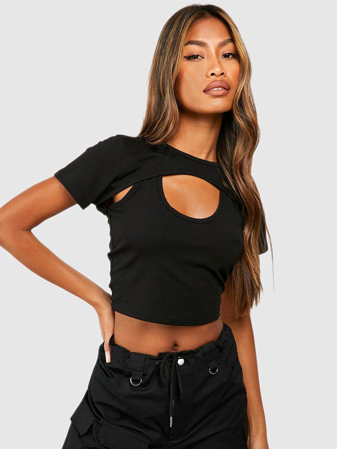 Buy Boohoo Cut Out Crop T Shirt - Tshirts for Women 24803542 | Myntra