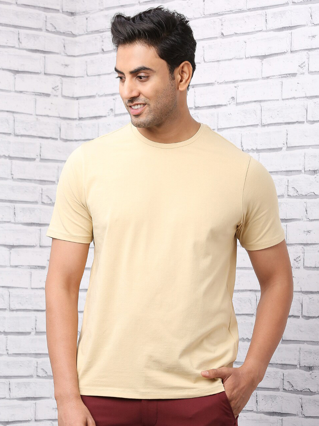 Buy ONEMILE Round Neck T Shirt - Tshirts for Men 24817178 | Myntra