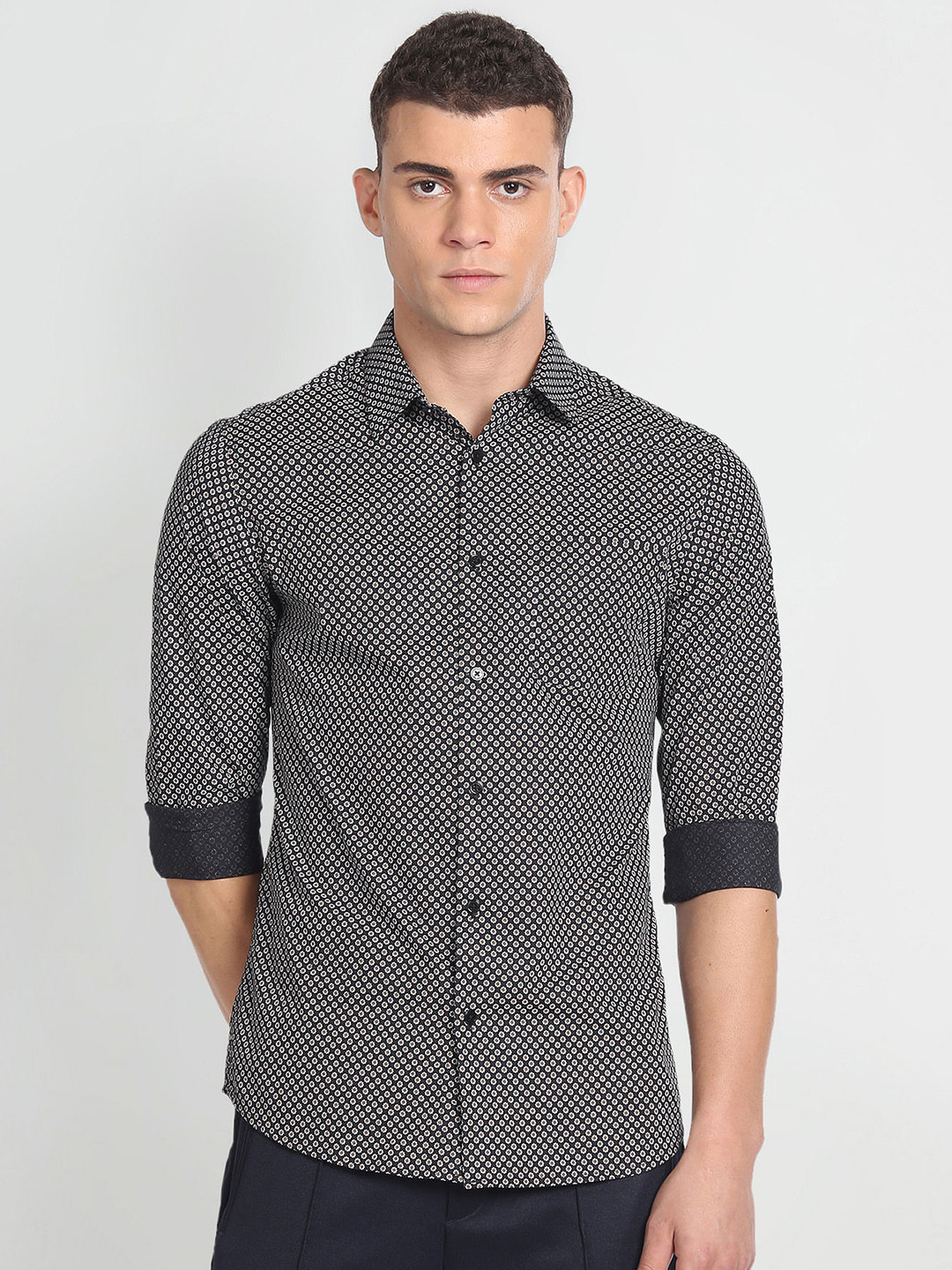 Buy Flying Machine Slim Fit Opaque Floral Printed Cotton Casual Shirt ...