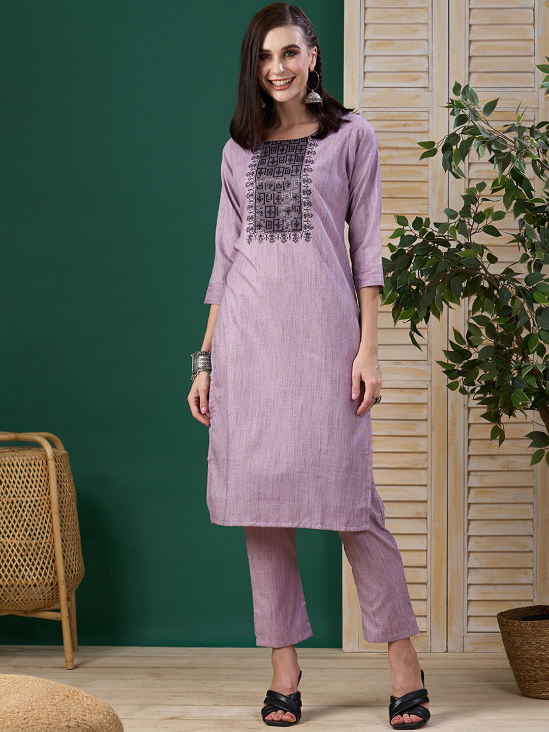 Buy ZOLA Ethnic Motifs Yoke Design Regular Kurta With Trousers - Kurta ...
