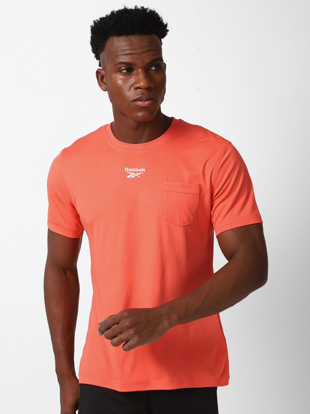 Buy Reebok Slim Fit Pocket Tshirt - Tshirts for Men 24890598 | Myntra