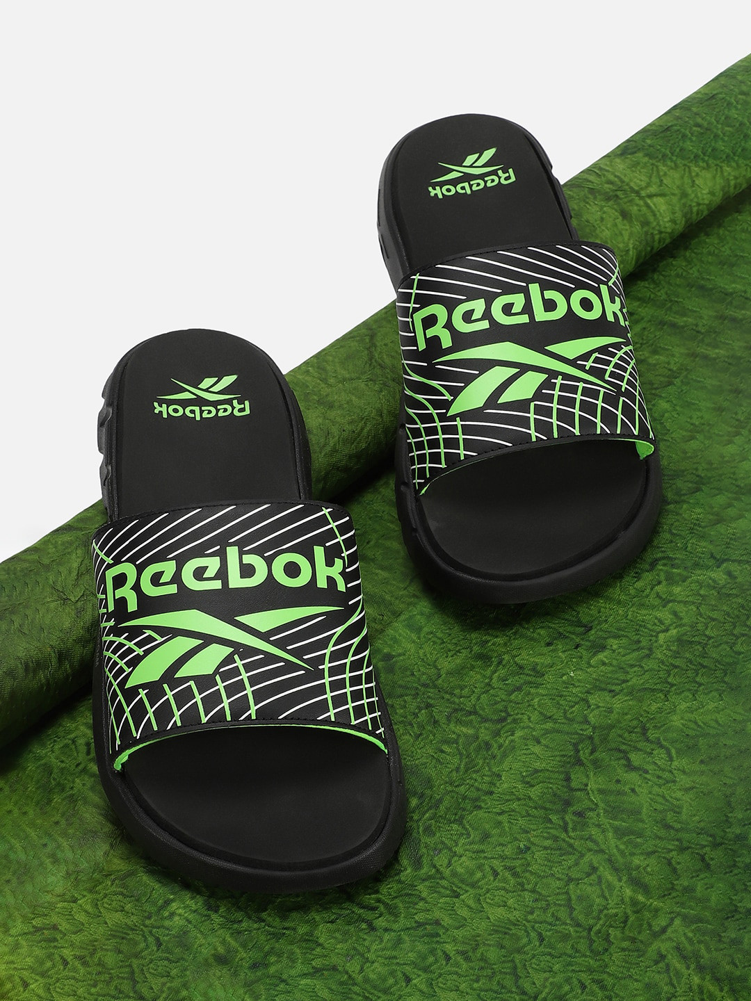 Buy Reebok Men Slides Ftw - Flip Flops for Men 24891330 | Myntra