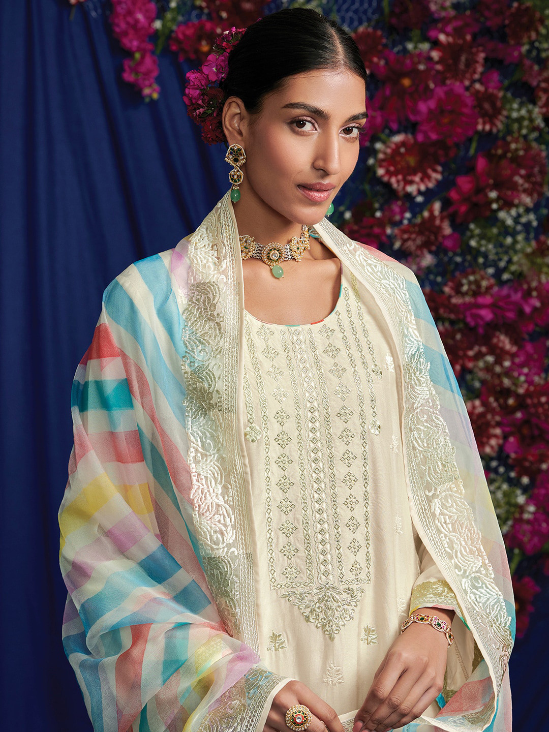 Buy Indo Era Ethnic Motifs Embroidered Thread Work Pure Cotton Kurta ...