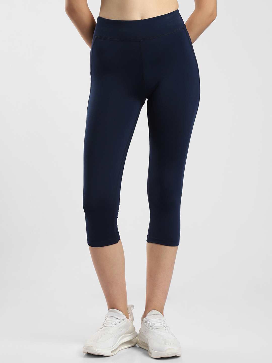 Buy Reebok Women Training Workout Ready Capri Tights Skinny Fit ...