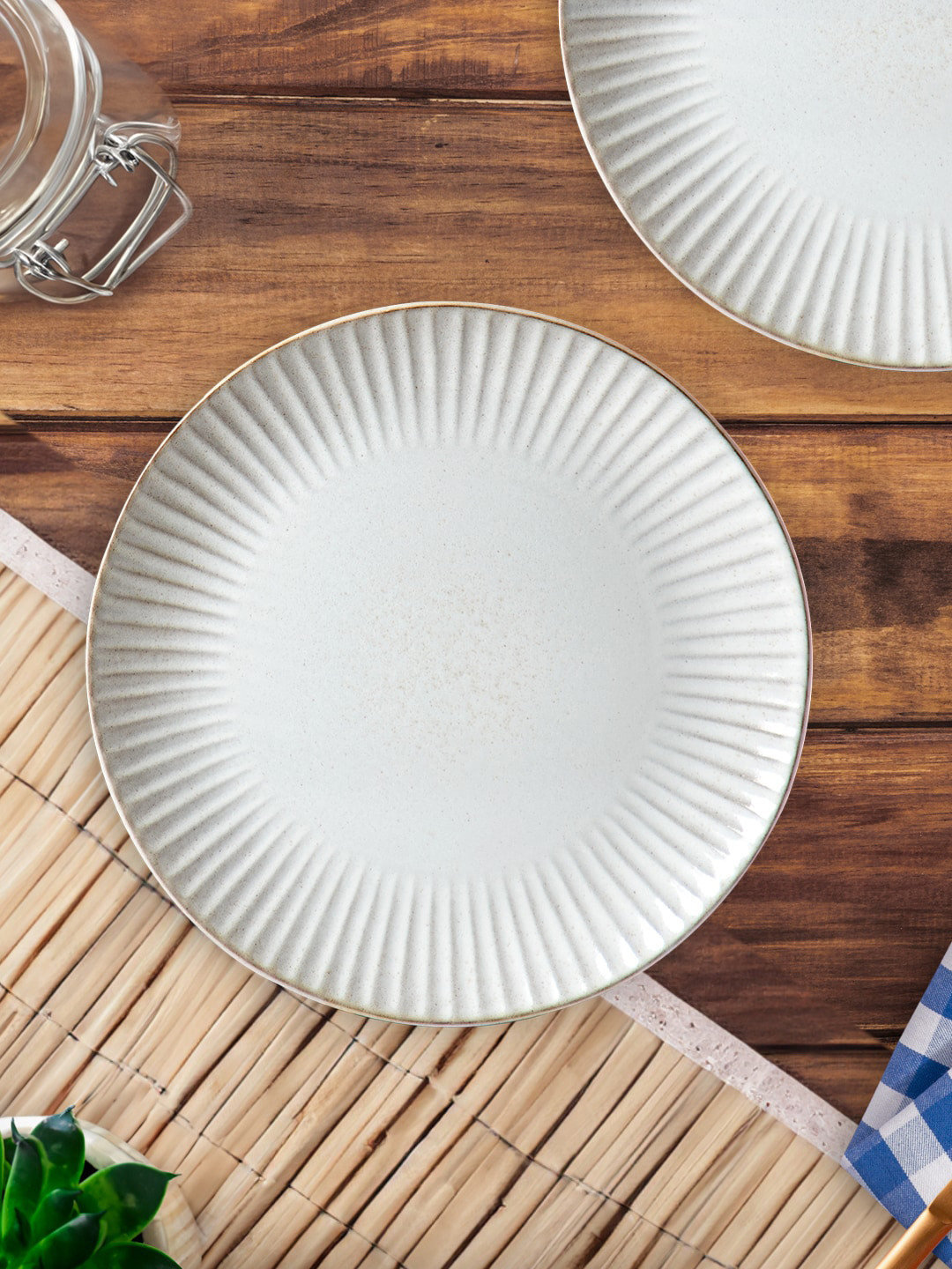 Buy Anko Off White & Gold Toned 2 Pieces Textured Stoneware Glossy Side ...