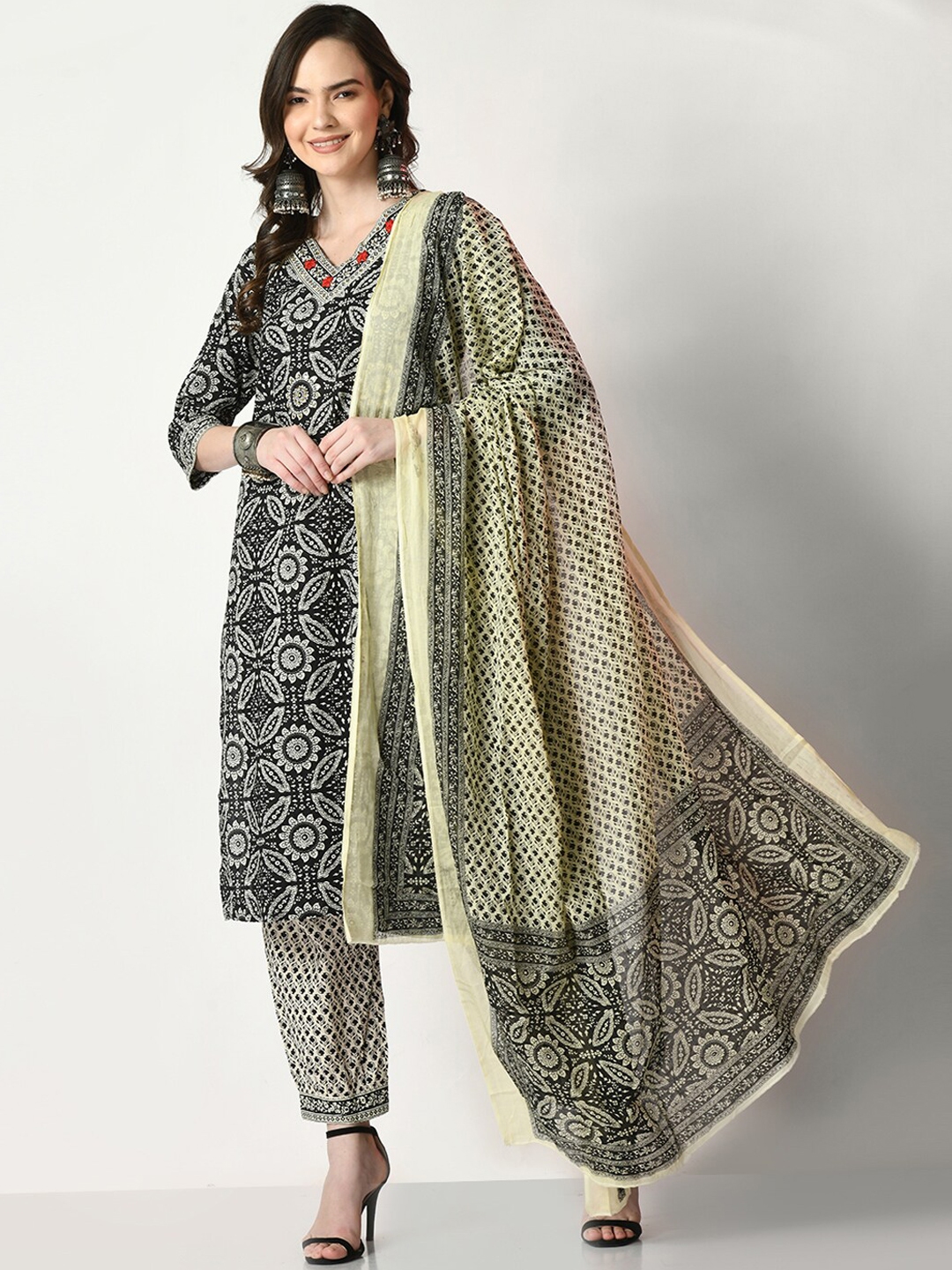 Buy Mafe Ethnic Motifs Printed Regular Pure Cotton Kurta With Patiala