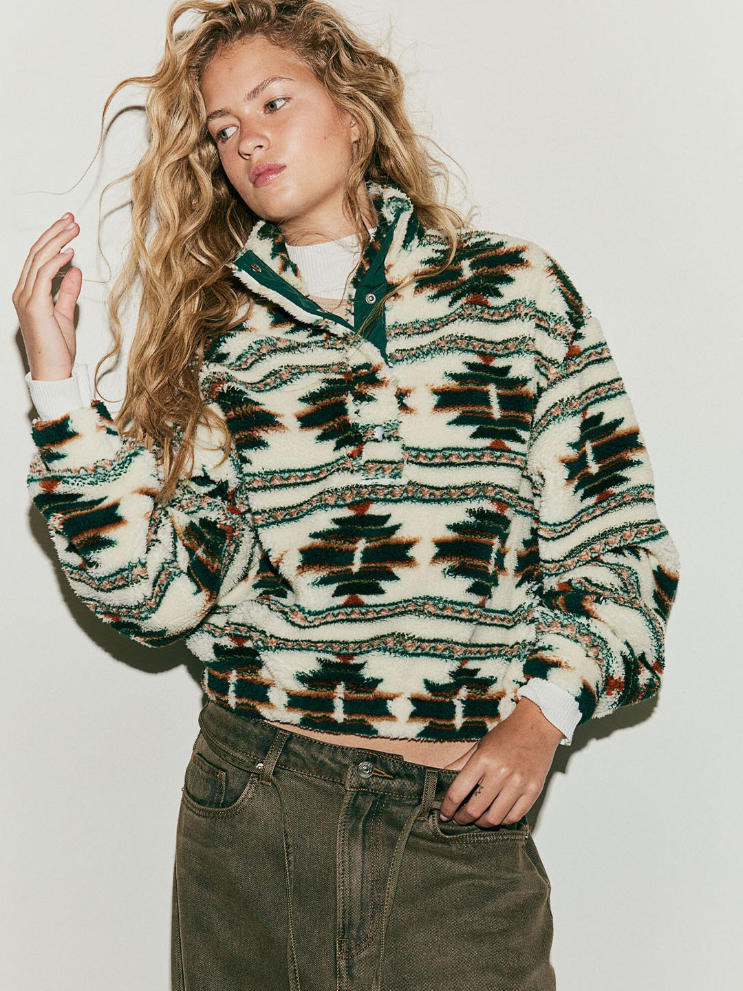 Buy H&M Teddy Top - Sweatshirts for Women 24975078 | Myntra