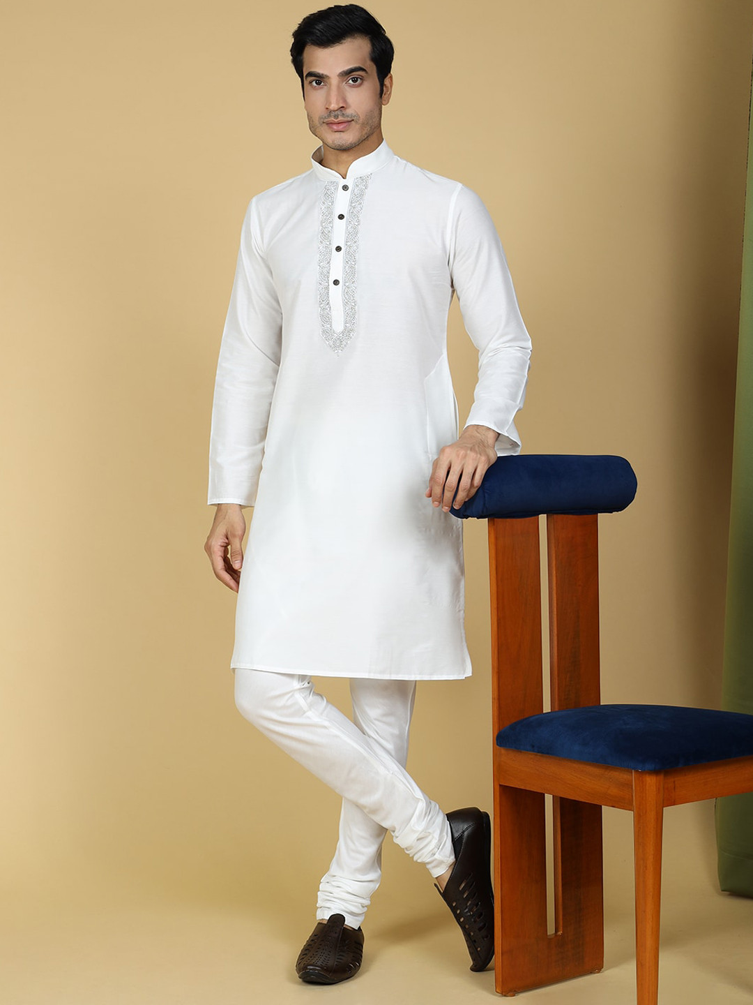 Buy Sultan The King Of Kurta Regular Thread Work Kurta With Churidar ...