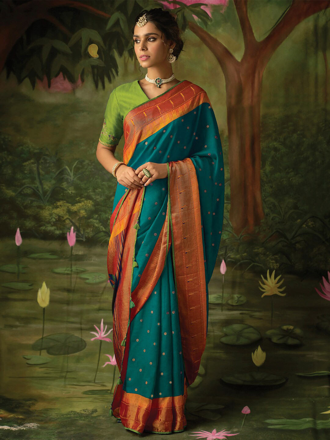 Buy Mitera Floral Woven Design Brasso Ikat Saree - Sarees for Women ...