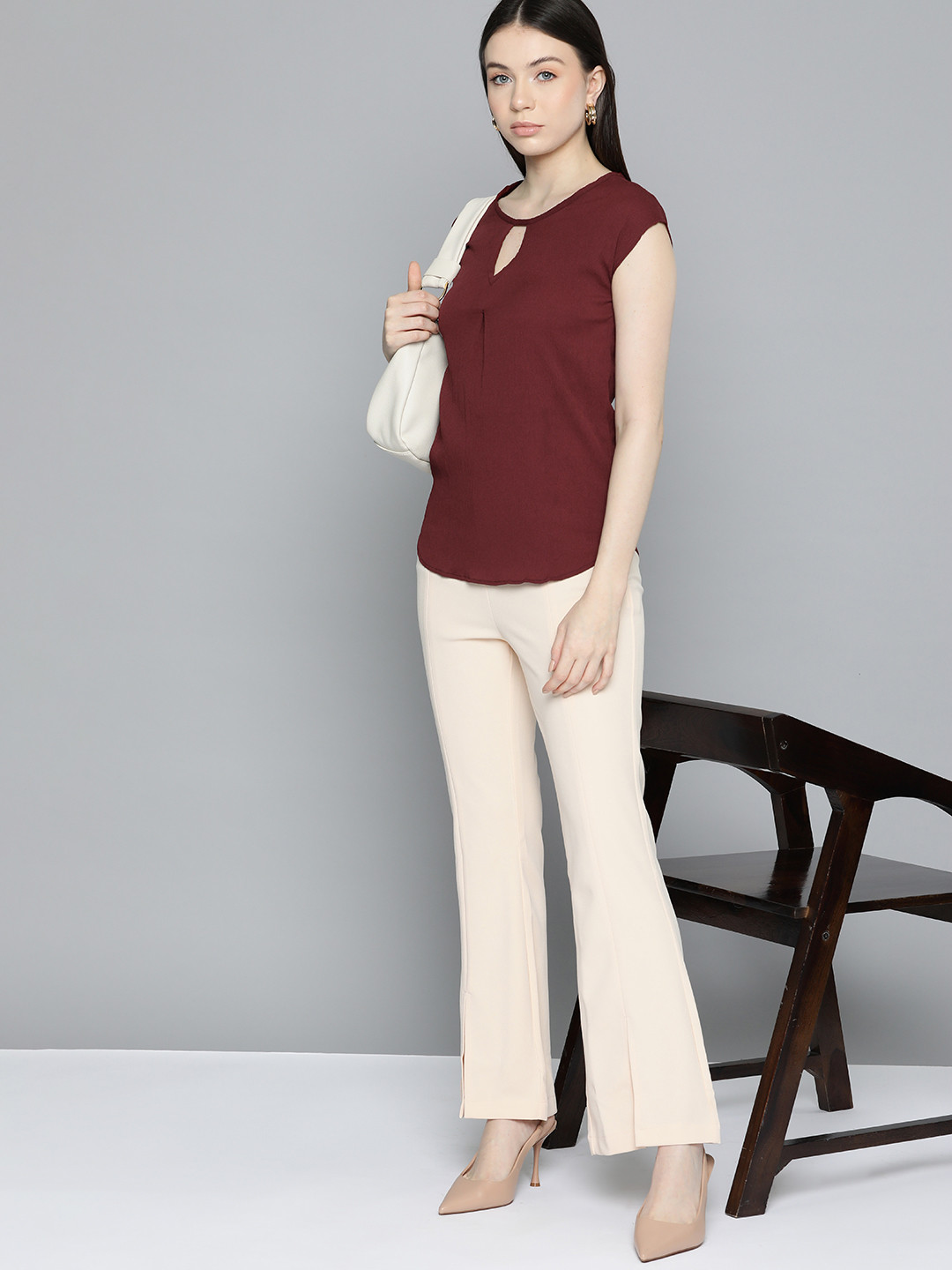 Buy Chemistry Keyhole Neck Crepe Top - Tops for Women 25120406 | Myntra