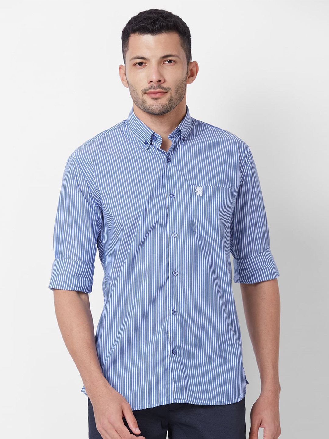 Buy GIORDANO Slim Fit Button Down Collar Pure Cotton Casual Shirt ...