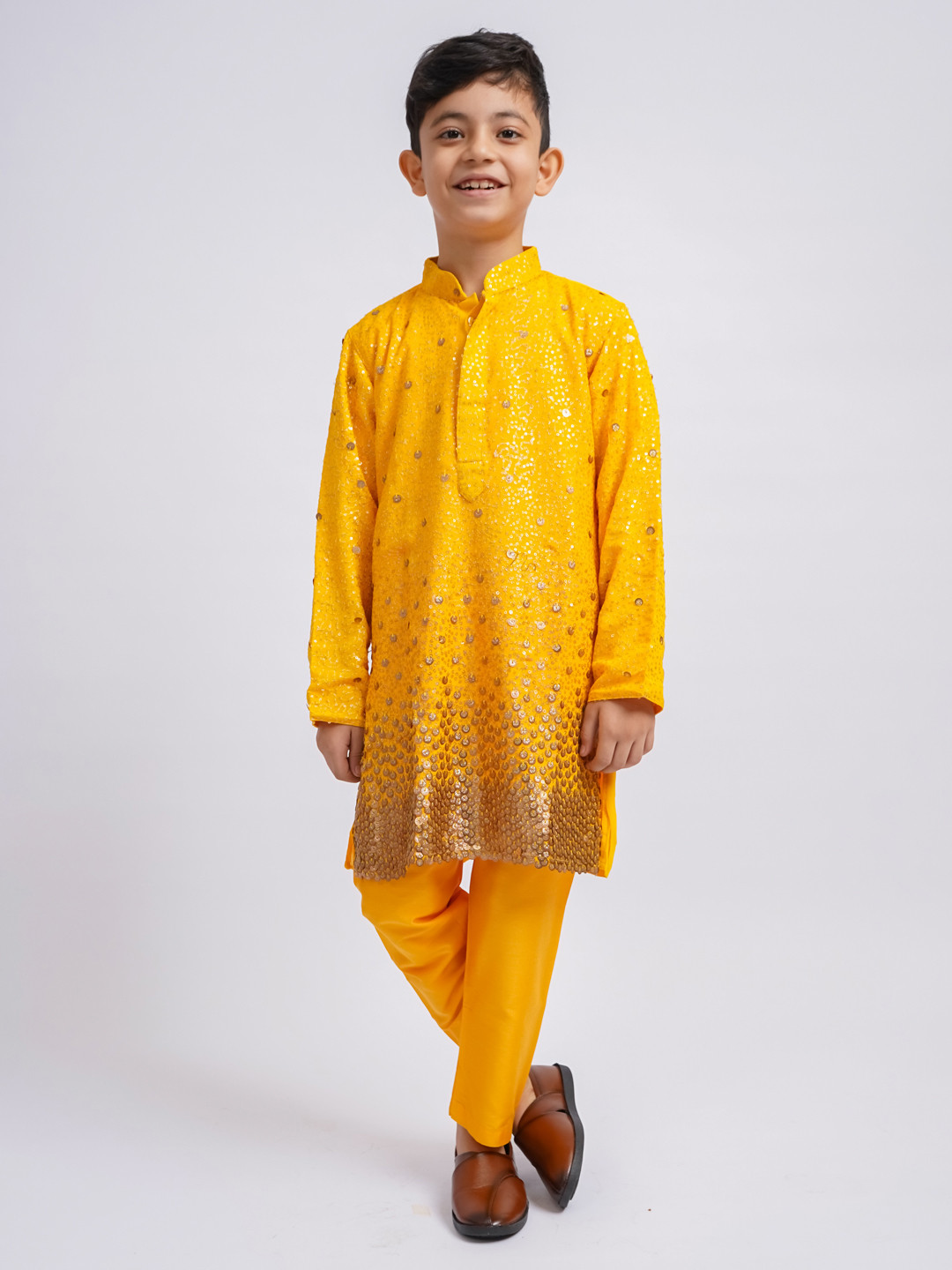 Buy VASTRAMAY Boys Embroidered Regular Sequinned Kurta With Pyjamas ...