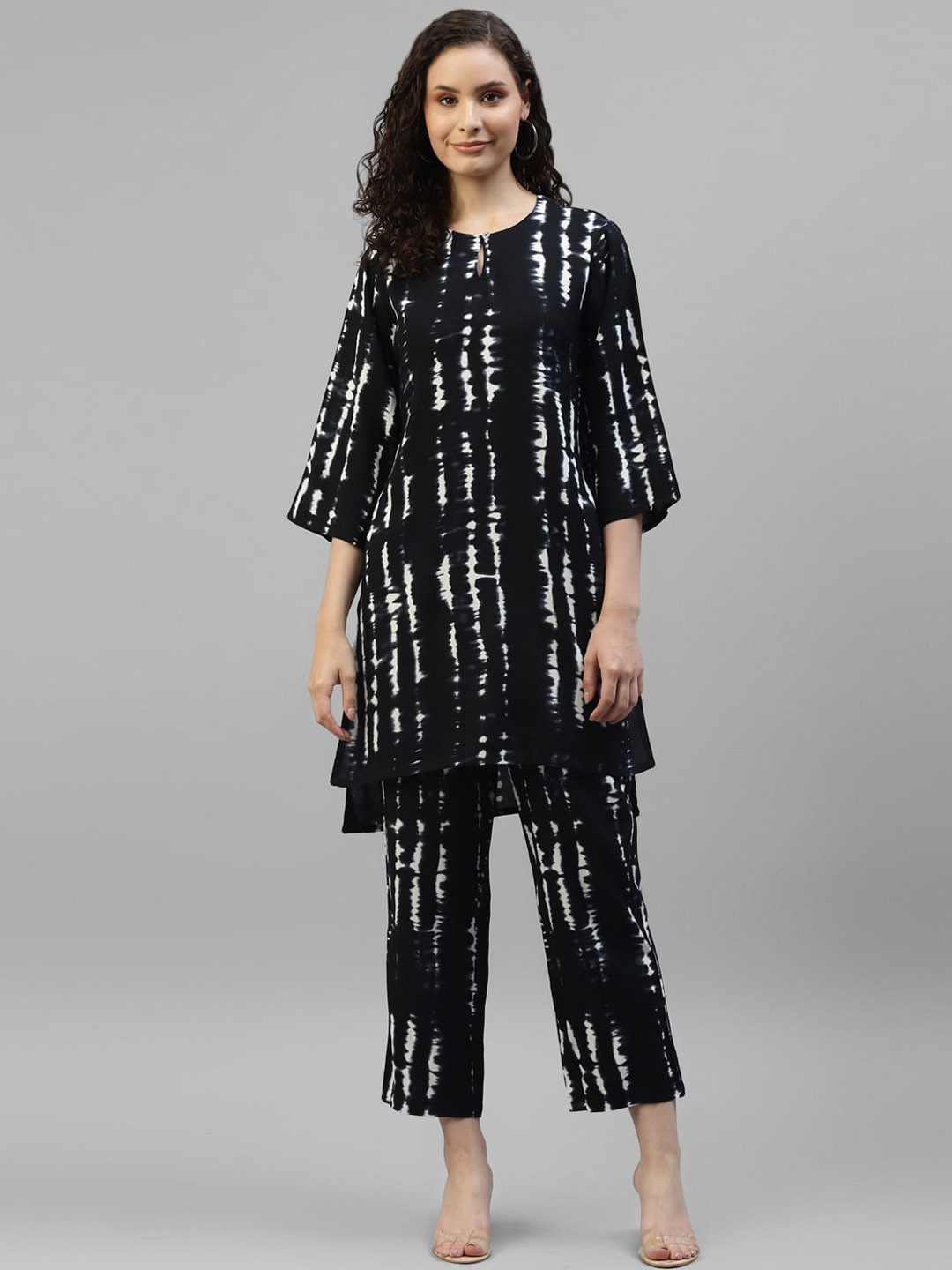 Buy DEEBACO Tie & Dye Dyed Keyhole Neck Kurta With Trousers - Kurta ...