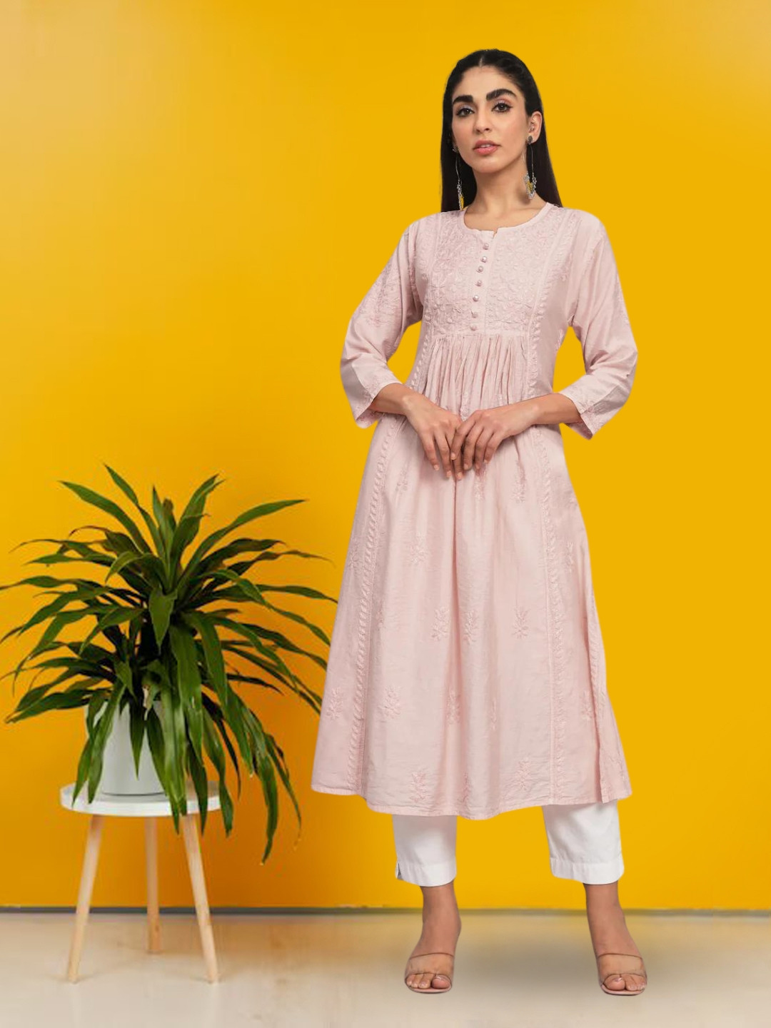 Buy PARAMOUNT CHIKAN Women Embroidered Lucknowi Chikankari Chanderi ...