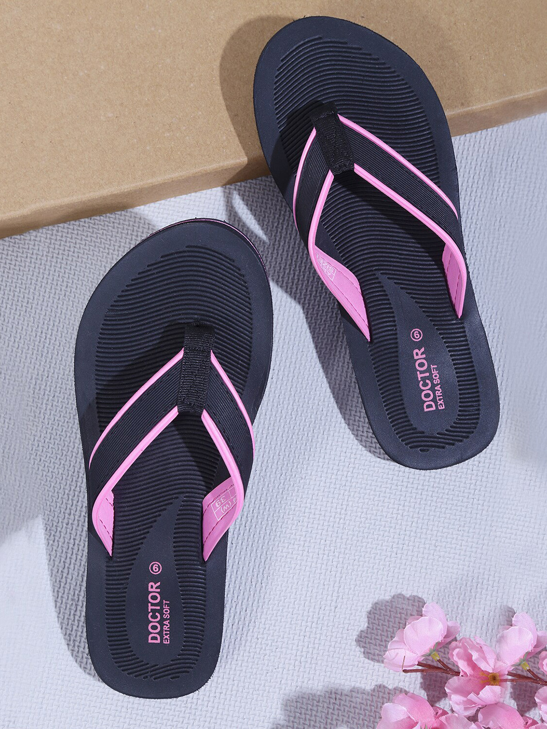 Buy DOCTOR EXTRA SOFT Women Textured Bounce Back Technology Anti Skid ...