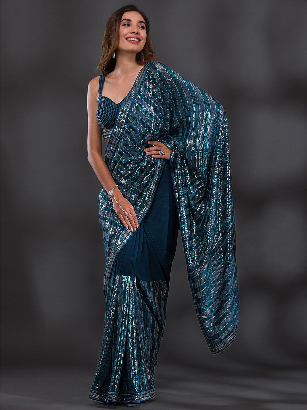 Buy Koskii Embellished Sequinned Saree - Sarees for Women 25237438 | Myntra Buy Koskii Embellished Sequinned Saree - Sarees for Women 25237438 | Myntra