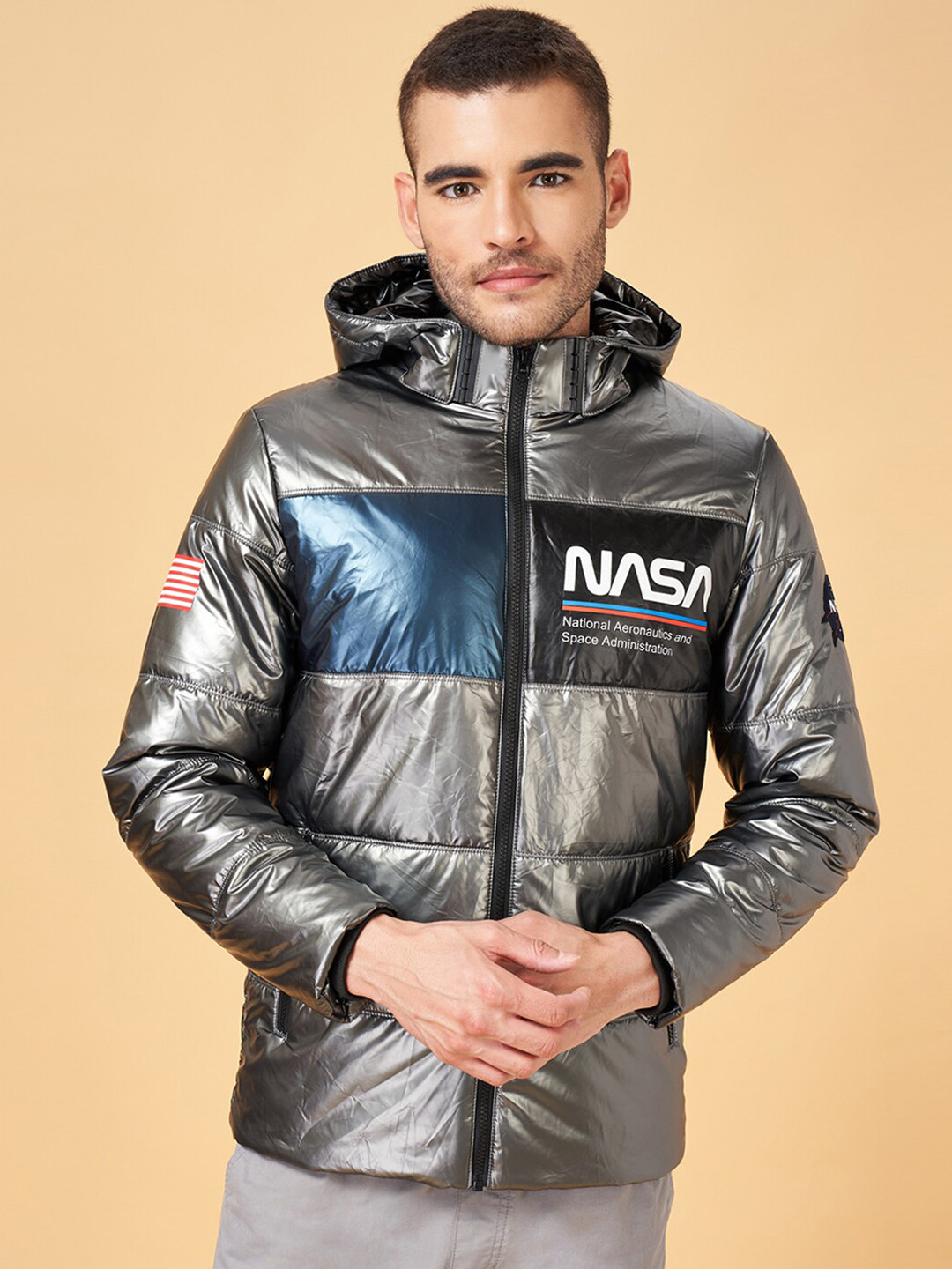 Buy Urban Ranger By Pantaloons Colourblocked Hooded Puffer Jacket ...