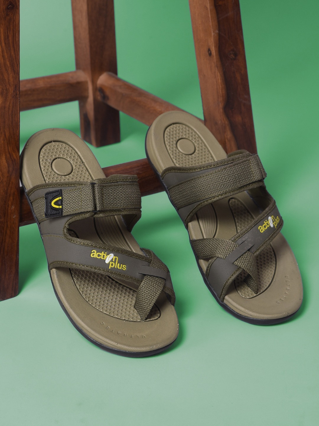 Buy Action Men Textured One Toe Comfort Sandals - Sandals for Men ...