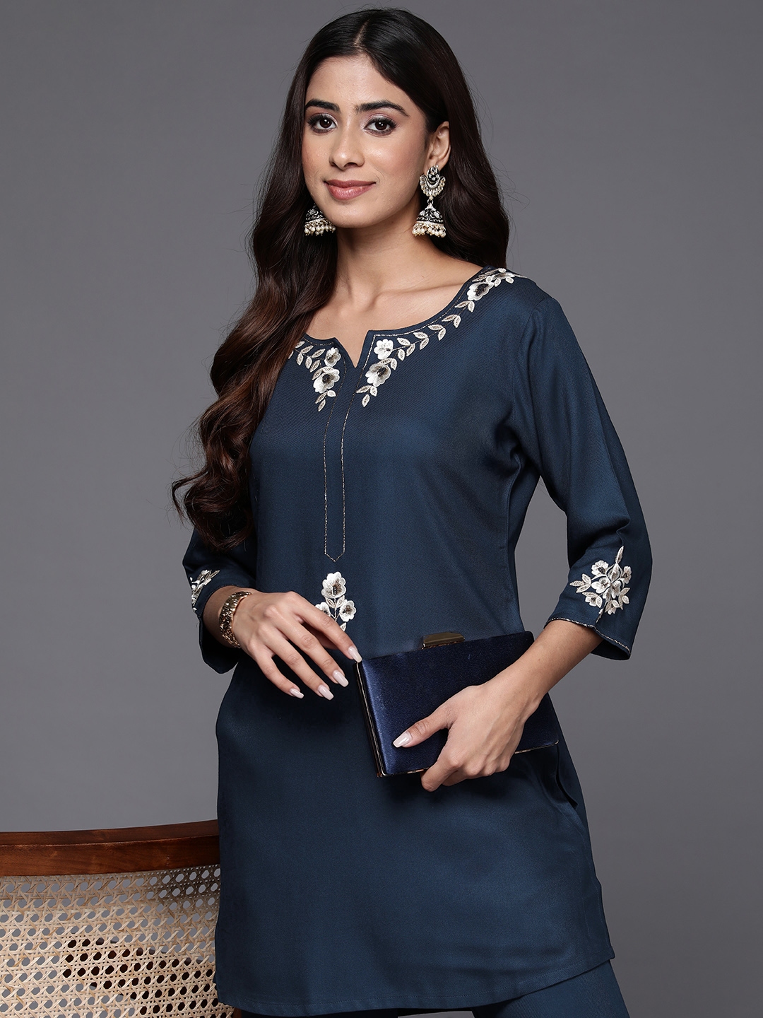 Buy Libas Women Floral Embroidered Pashmina Wool Tunic With Trousers