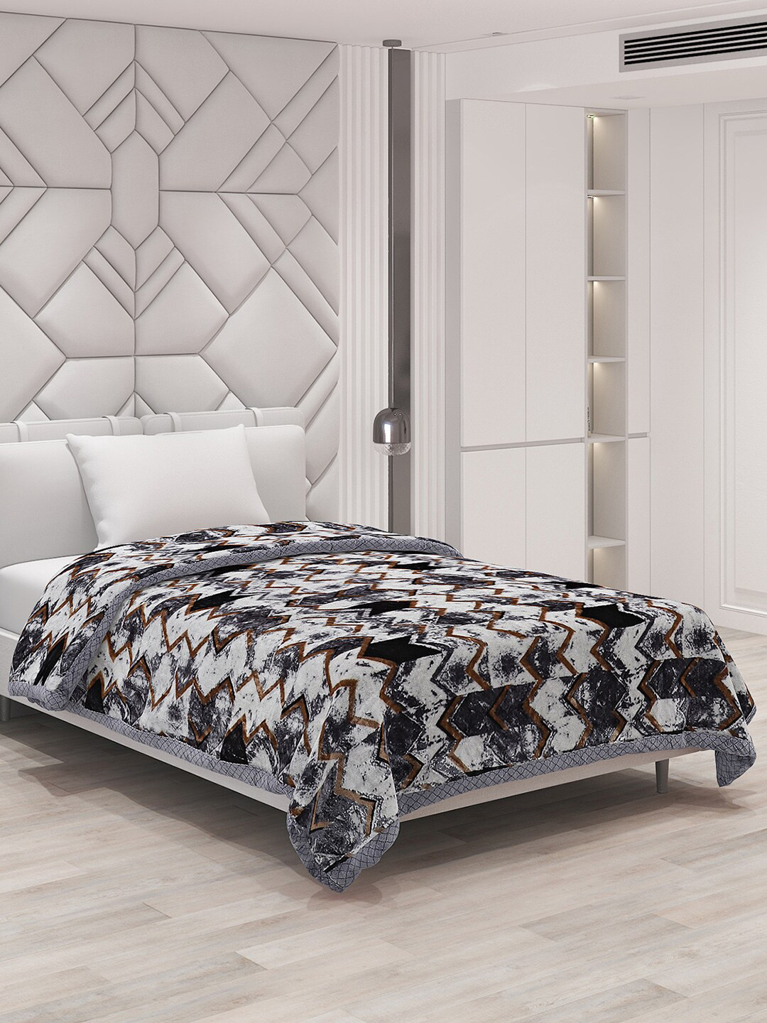 Buy Monte Carlo Everest Grey & White Abstract Heavy Winter Single Bed ...